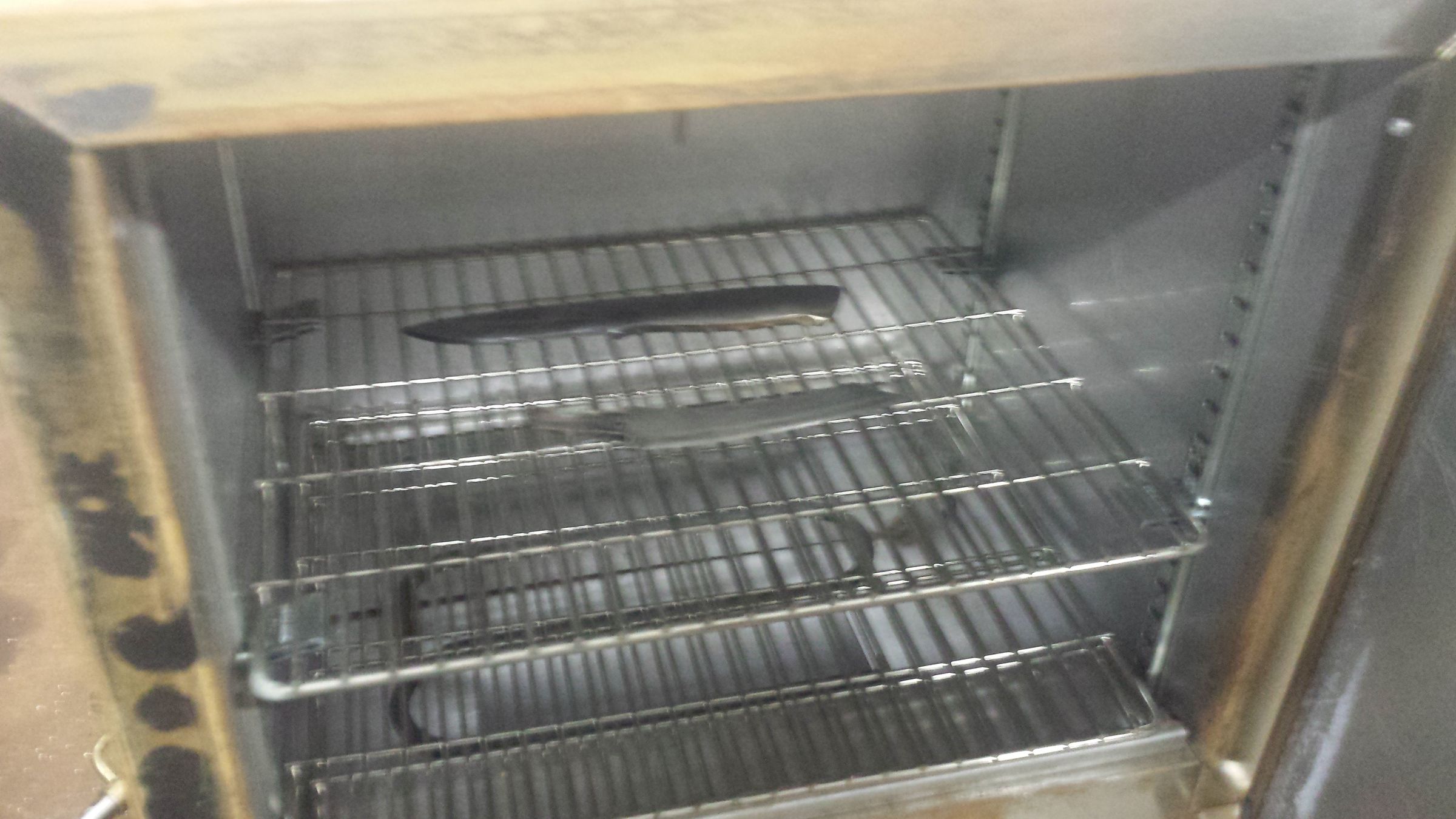 Tempering a Knife Using My Coffee Can Forge. : 3 Steps - Instructables