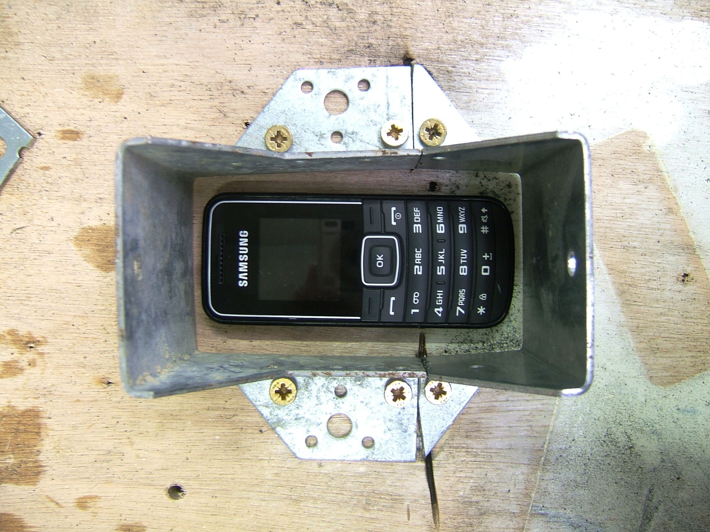 PANZERHANDY - the Armoured Cell Phone : 16 Steps (with Pictures ...