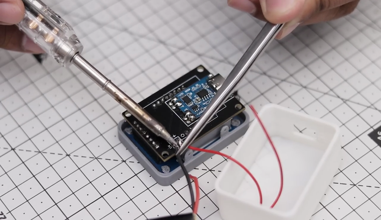 How to Make a Small Desk Clock With Weather Station : 8 Steps (with ...