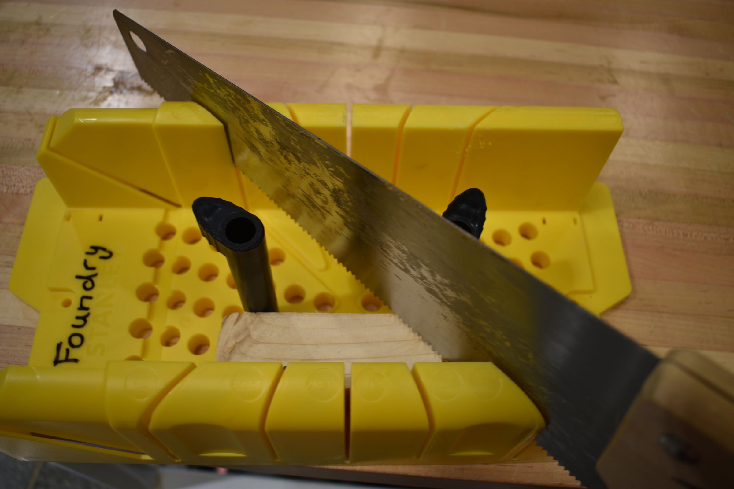 How to Use a Miter Box : 4 Steps - Instructables