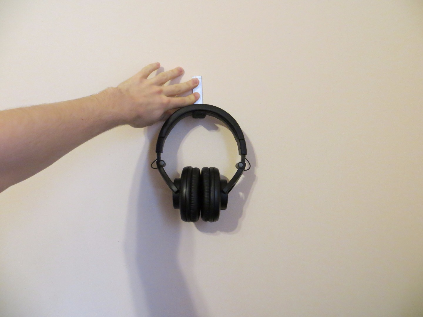 Headphone Wall Hook : 5 Steps (with Pictures) - Instructables