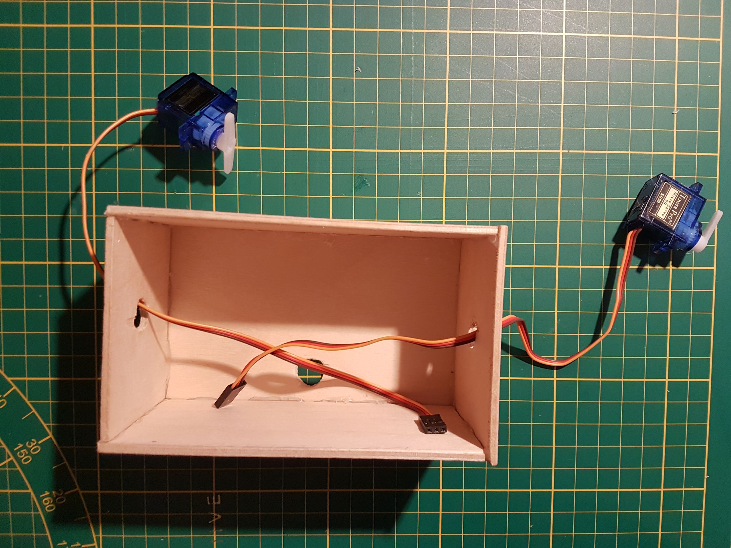 Automatic Rubber Band Catapult : 8 Steps (with Pictures) - Instructables