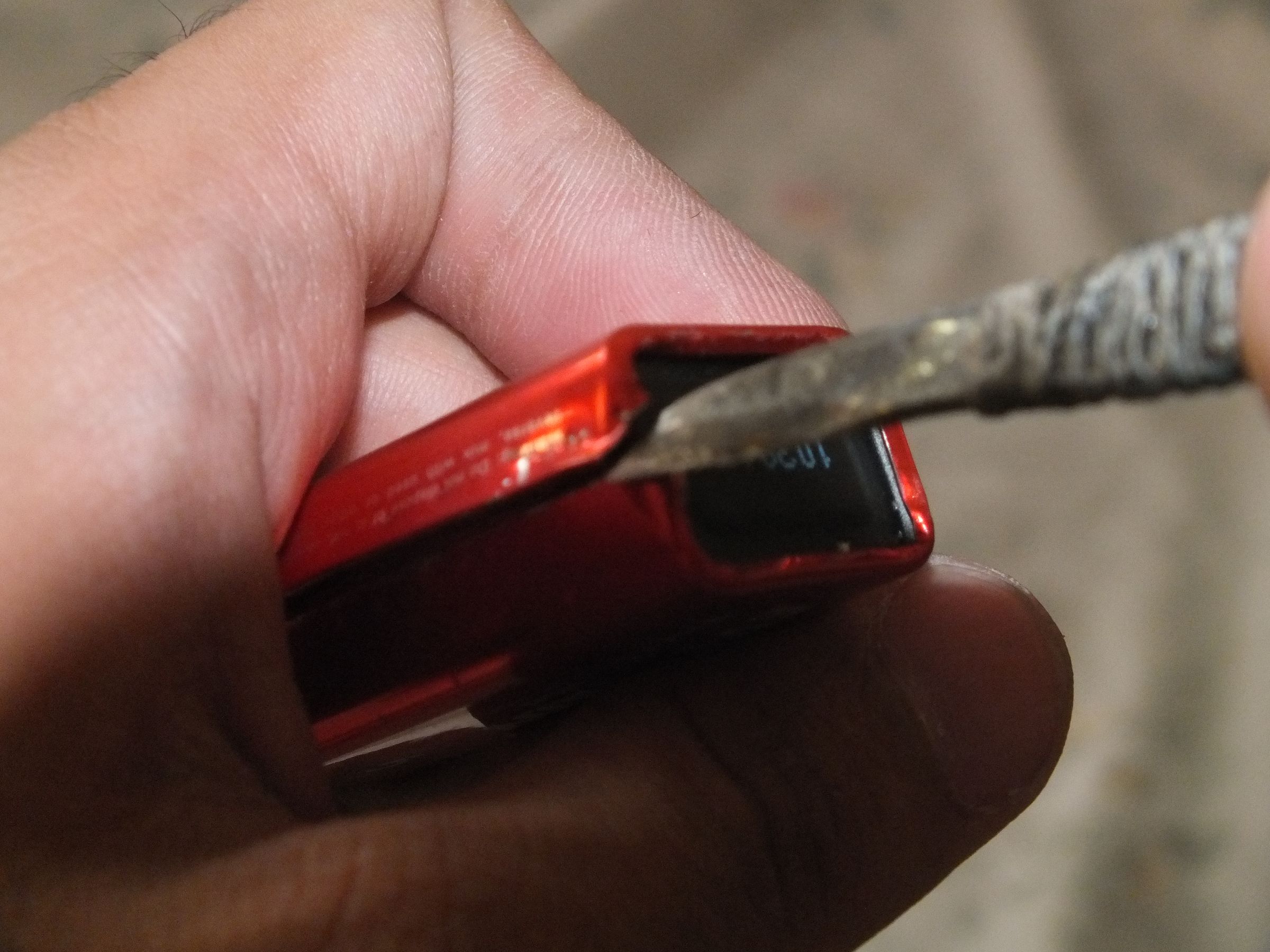 Enclosure Out of 9v Battery : 8 Steps (with Pictures) - Instructables