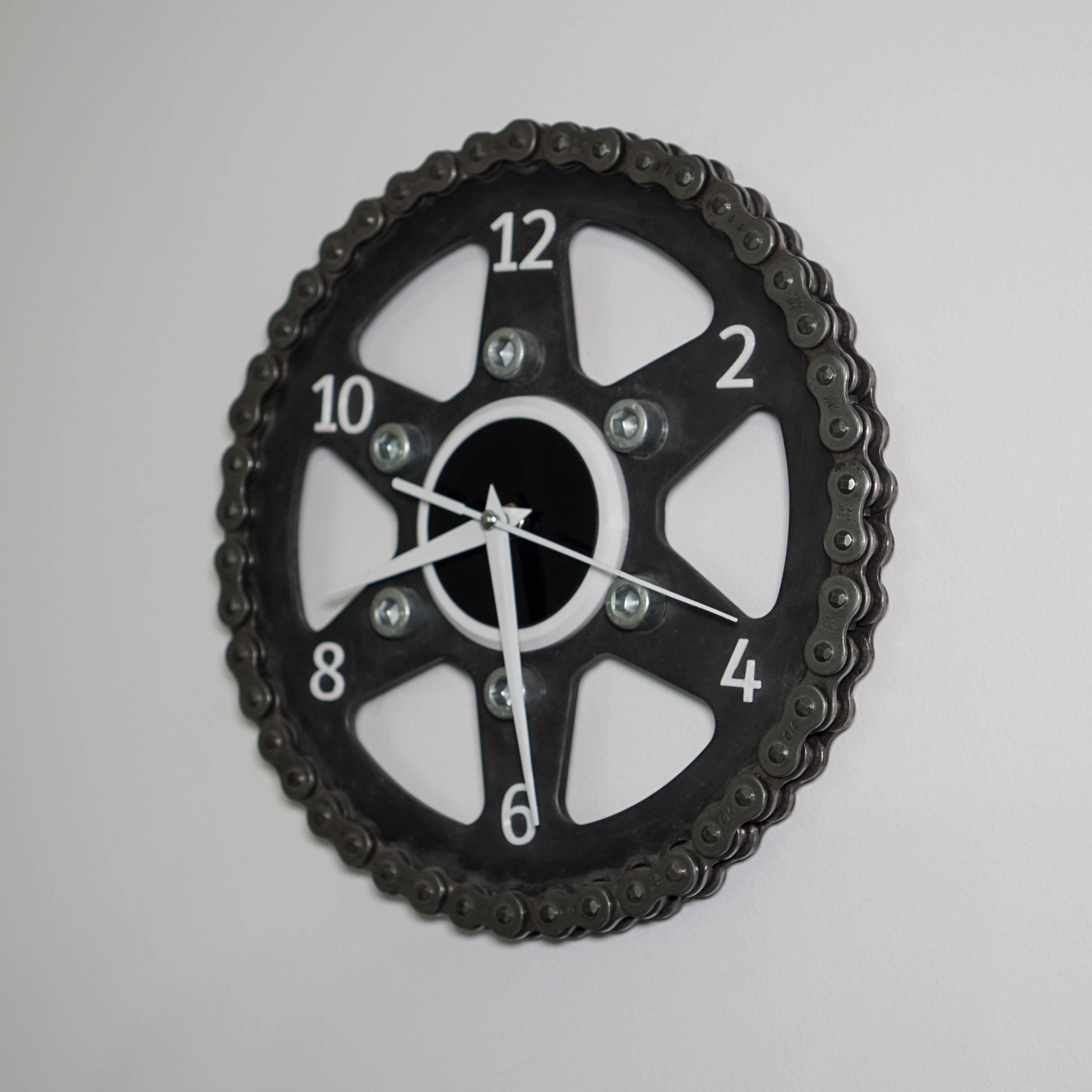 Motorcycle Chain + Sprocket Clock - Instructables