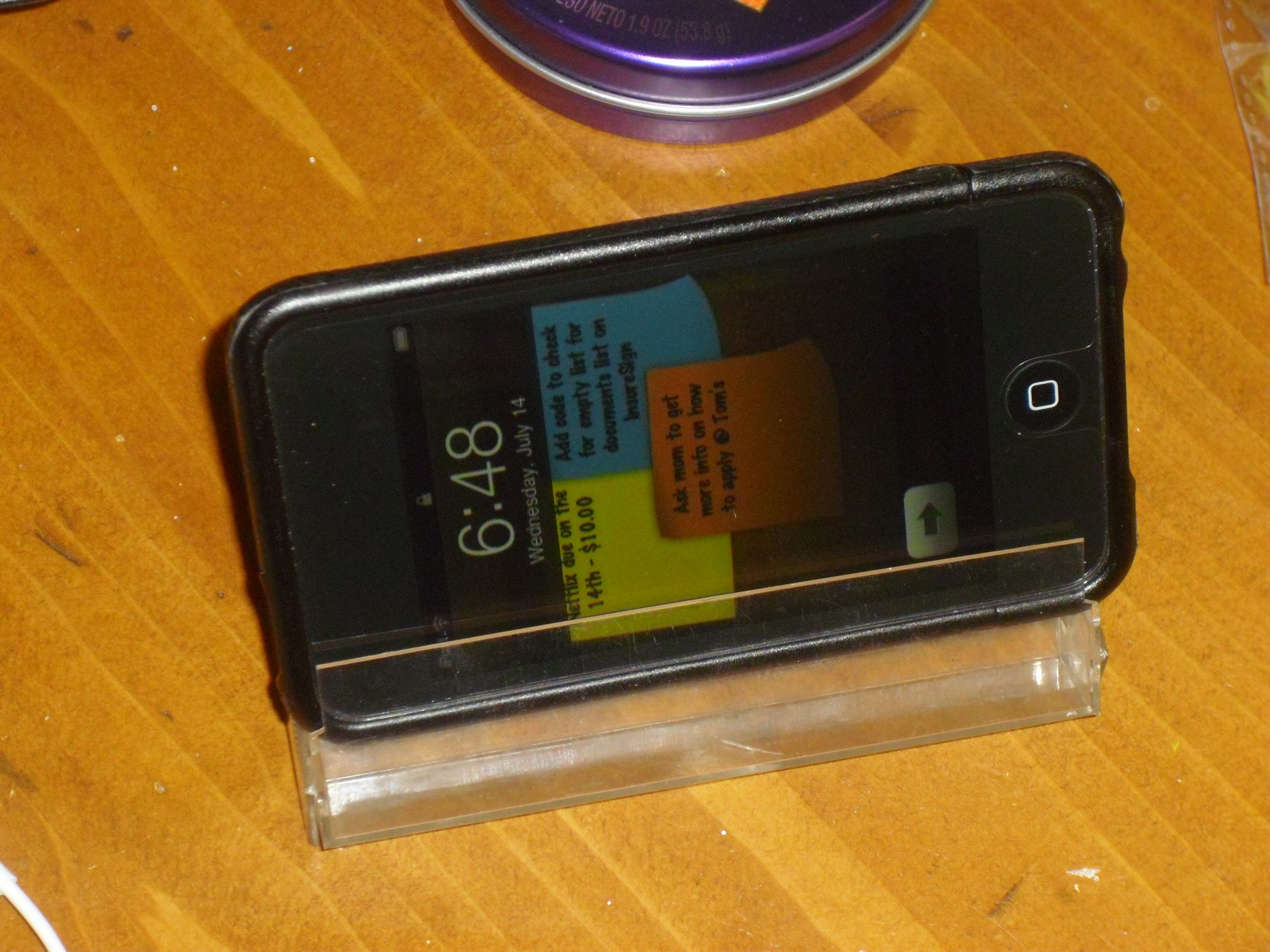 Easy and Very Cheap IPod Stand and Accessory Holder (Works With Most IPods) : 4 Steps ...