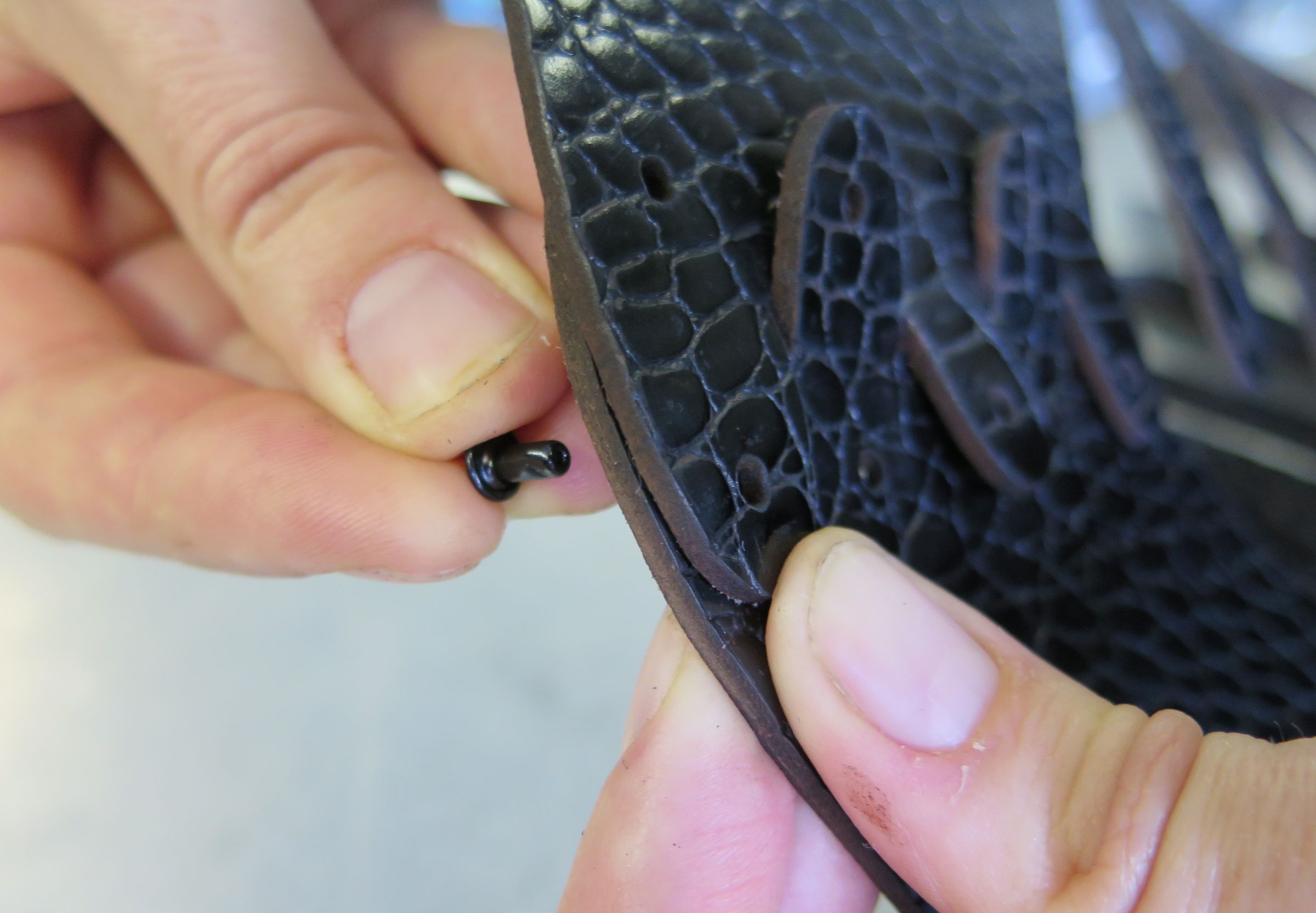 Leather Cyber Goth Shoulder Armor : 9 Steps (with Pictures) - Instructables