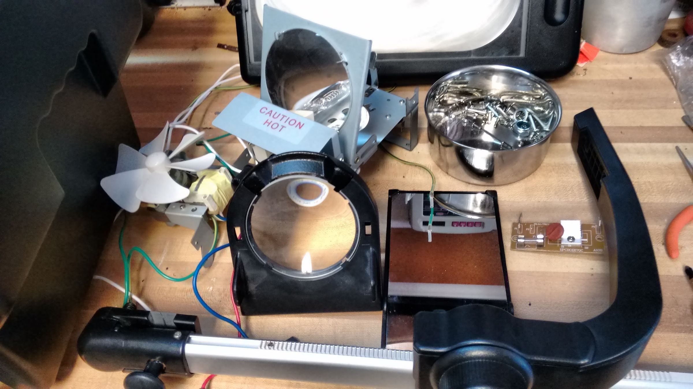 Overhead Projector Salvage : 12 Steps (with Pictures) - Instructables