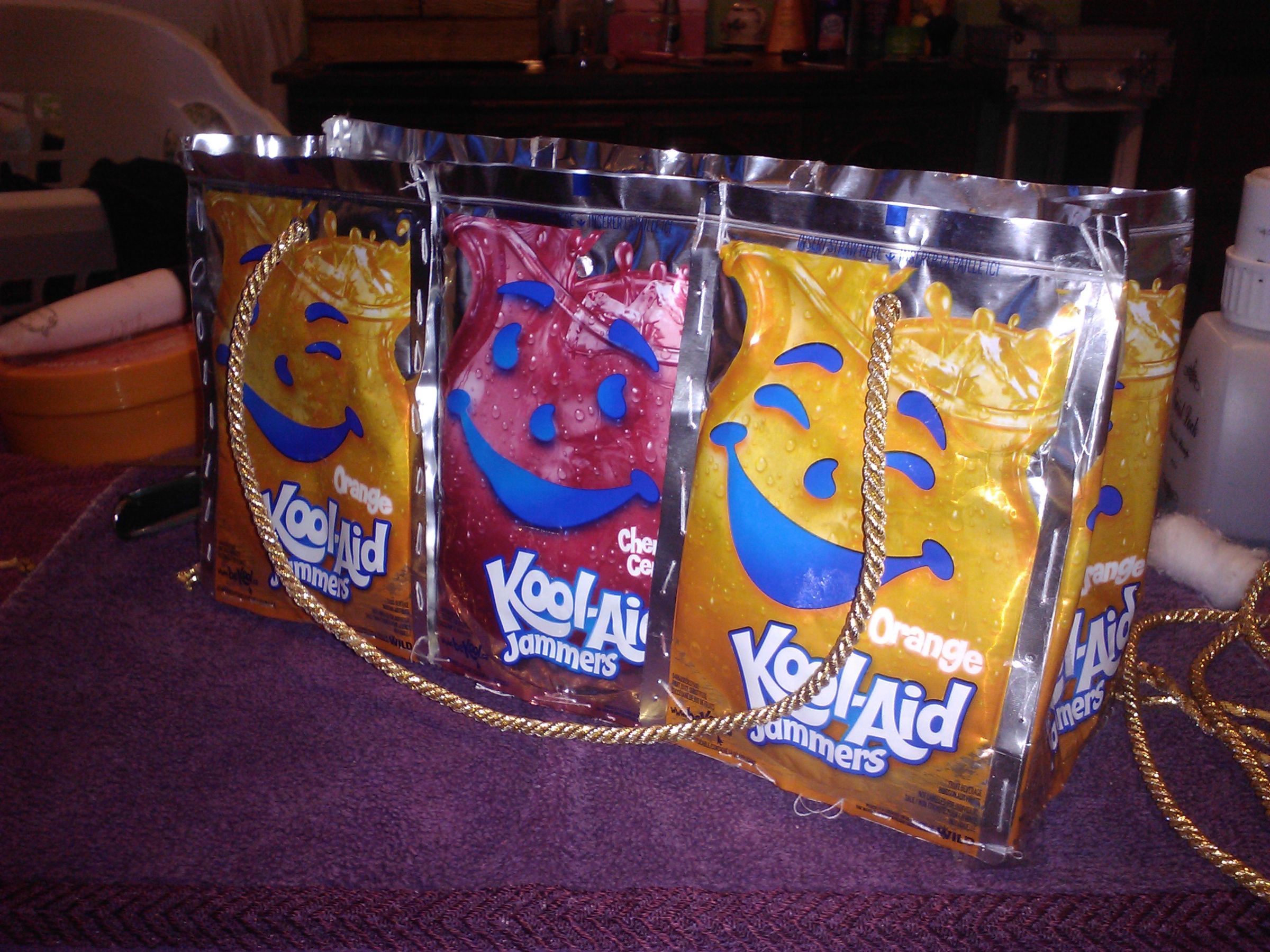 How to Make a Kool-aid Bag and Wallet : 9 Steps - Instructables