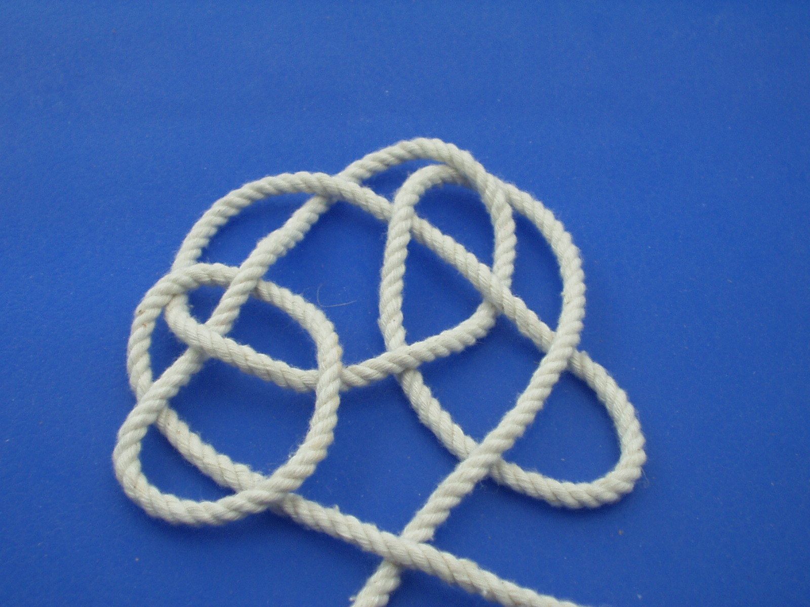 Kringle Mat and Carrick Bend Mat : 12 Steps - Instructables