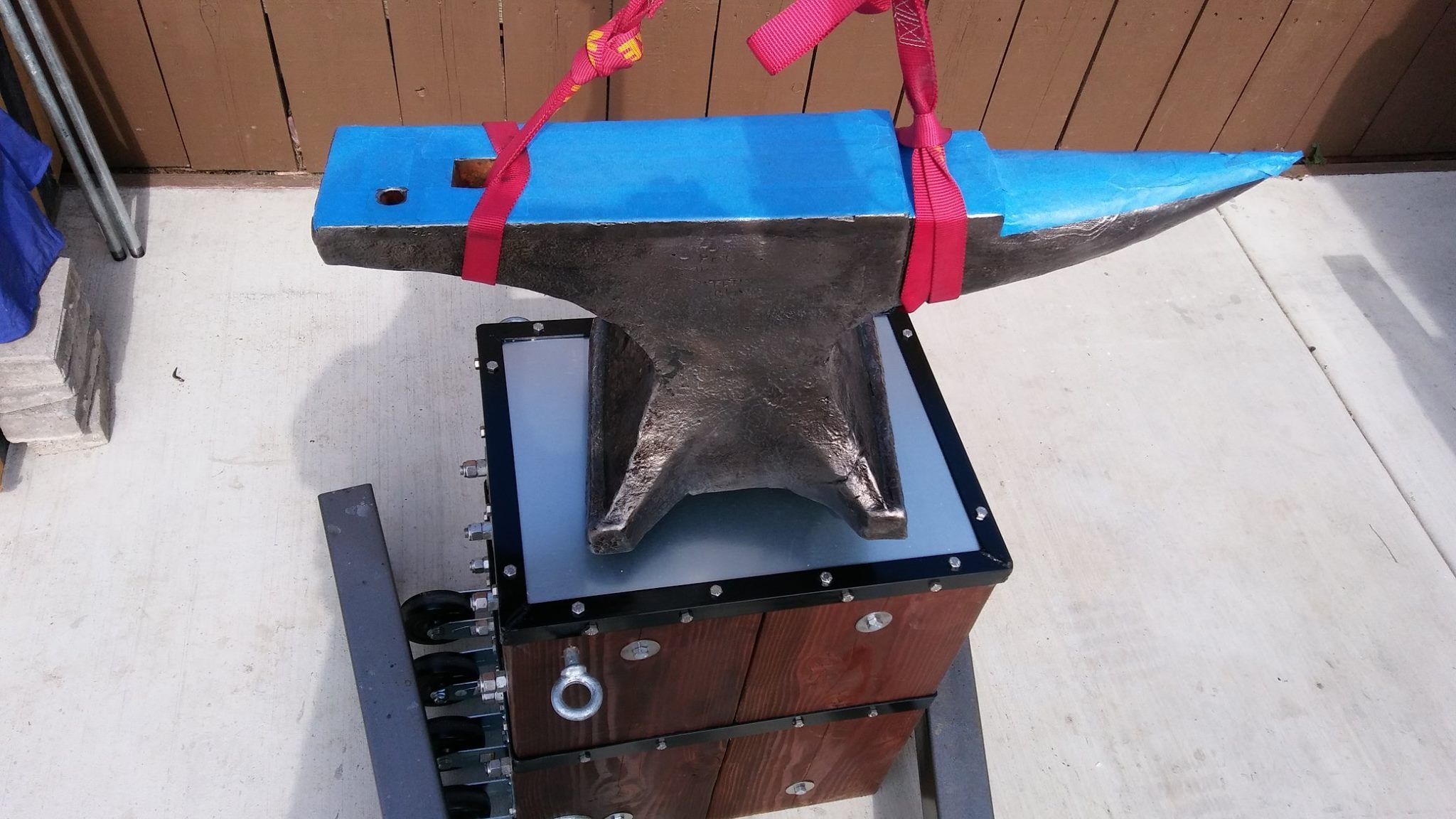 Making an Anvil Stand That Rolls Like a Dolly : 17 Steps (with Pictures ...
