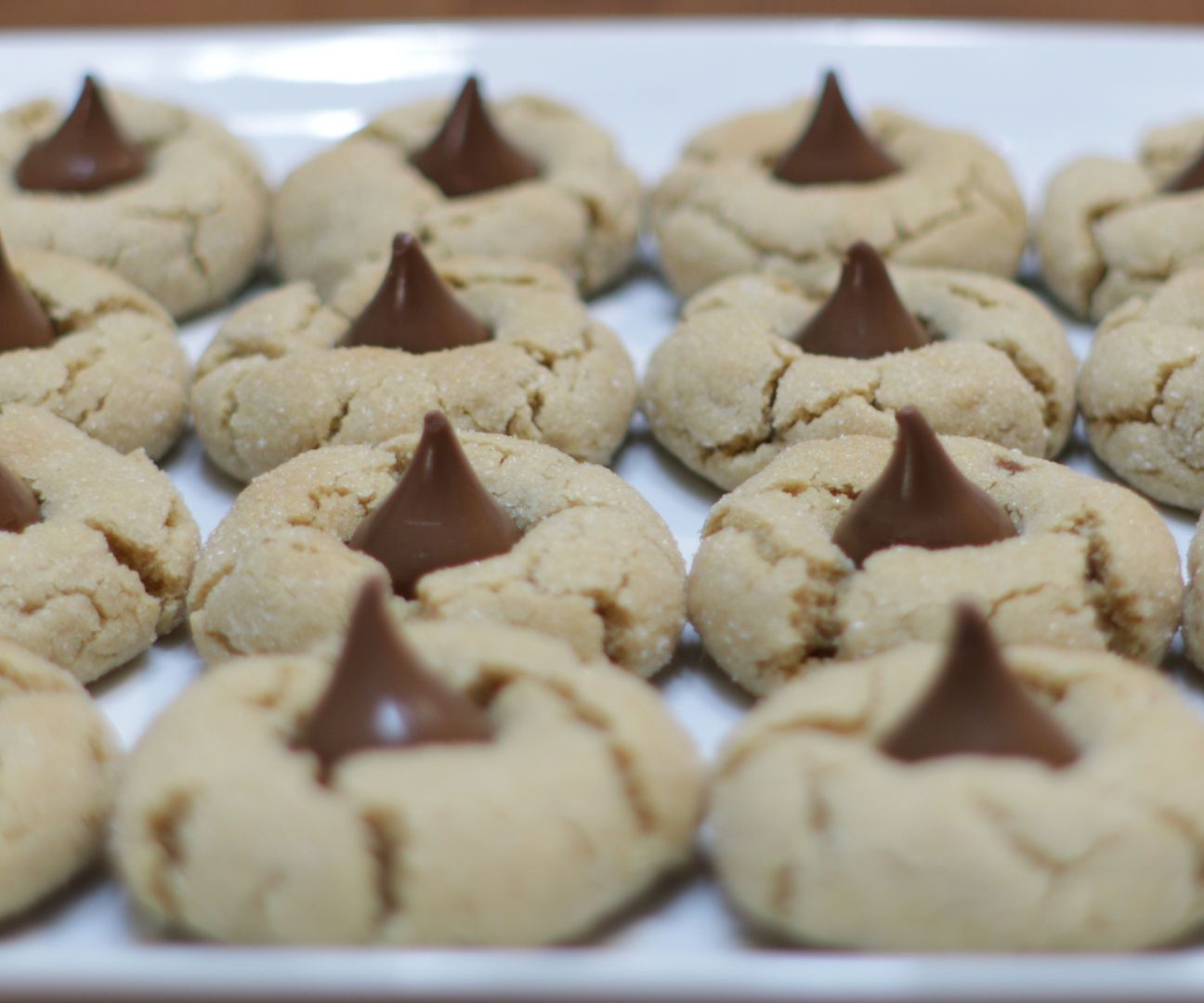 Peanut Butter Blossom Cookies : 8 Steps (with Pictures) - Instructables
