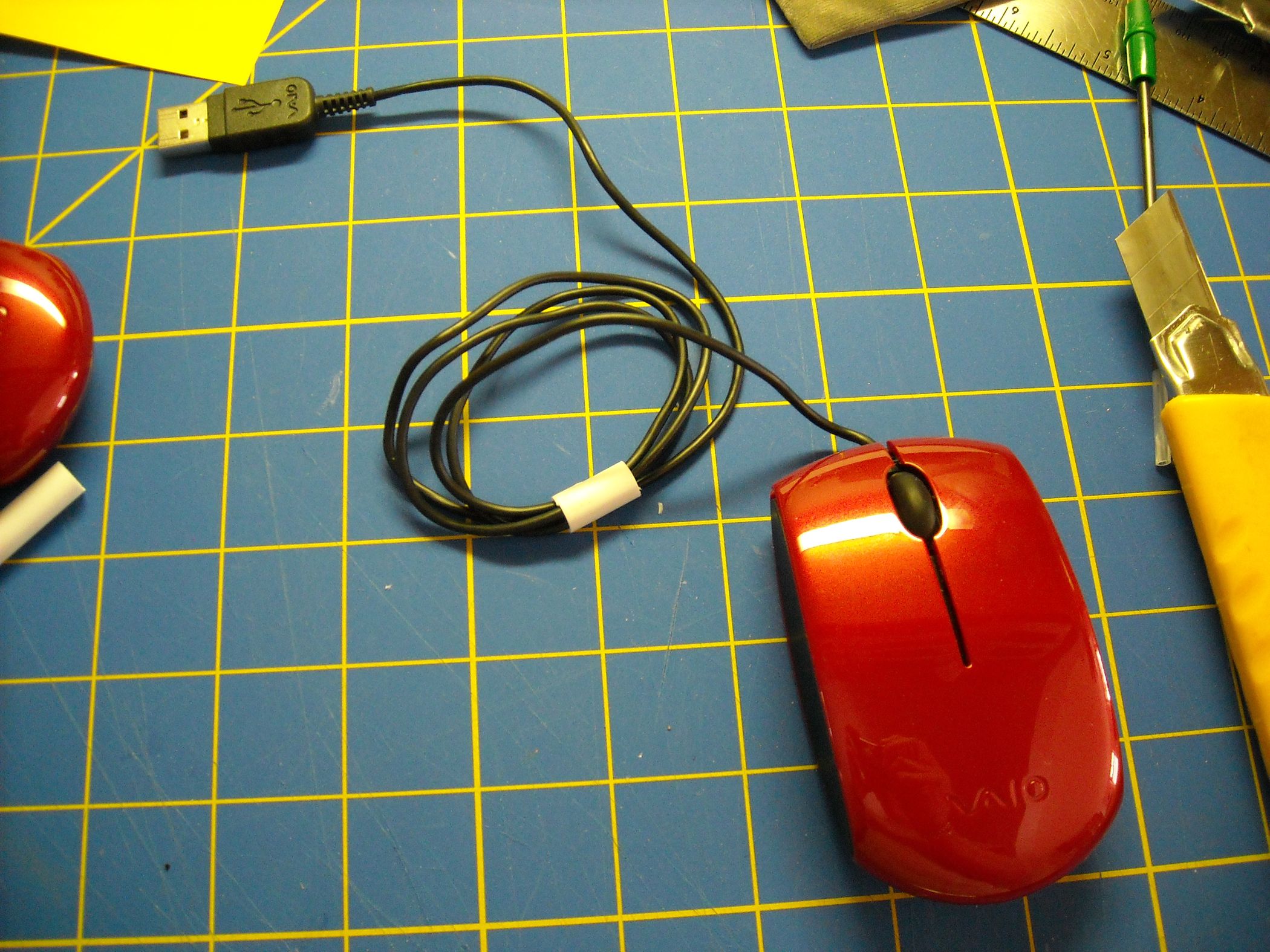 Laptop Mouse Cord Keeper : 3 Steps - Instructables