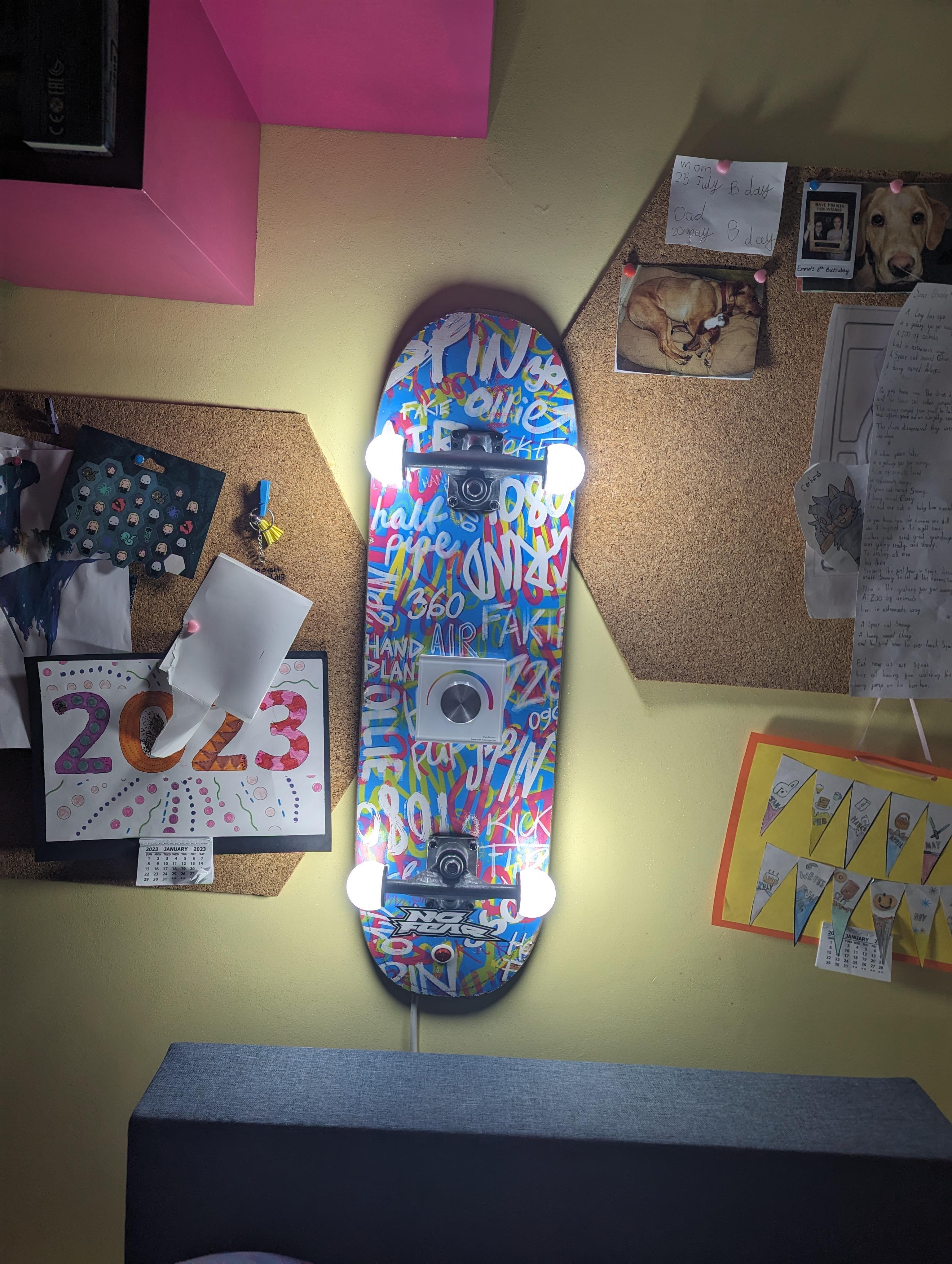 Skateboard Wall Hanging LED Lamp : 9 Steps (with Pictures) - Instructables