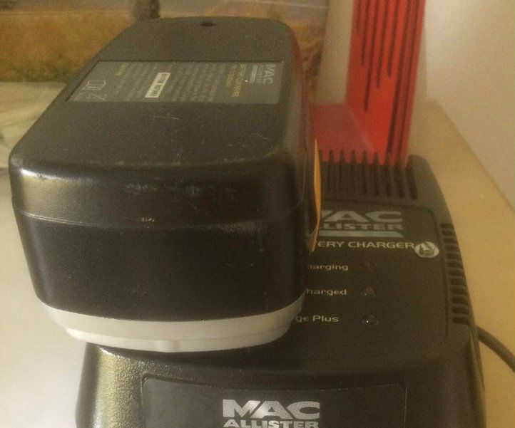 Hacking a Power Tool Battery Charger : 13 Steps (with Pictures ...
