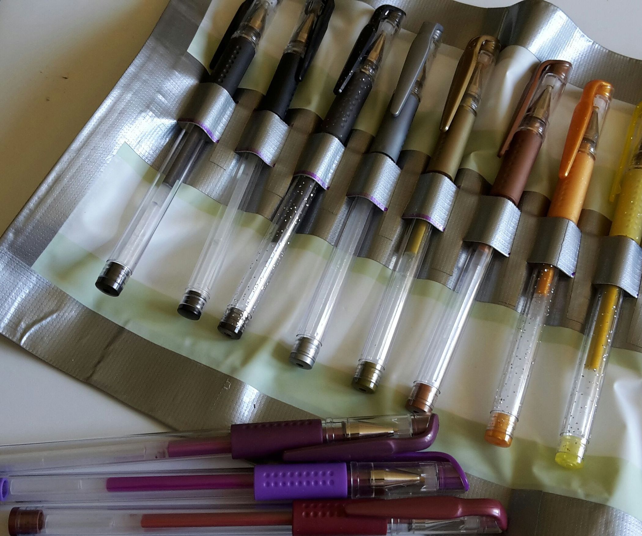 Pencil/pen Roll Made From a Shower Curtain and Duct Tape : 7 Steps ...