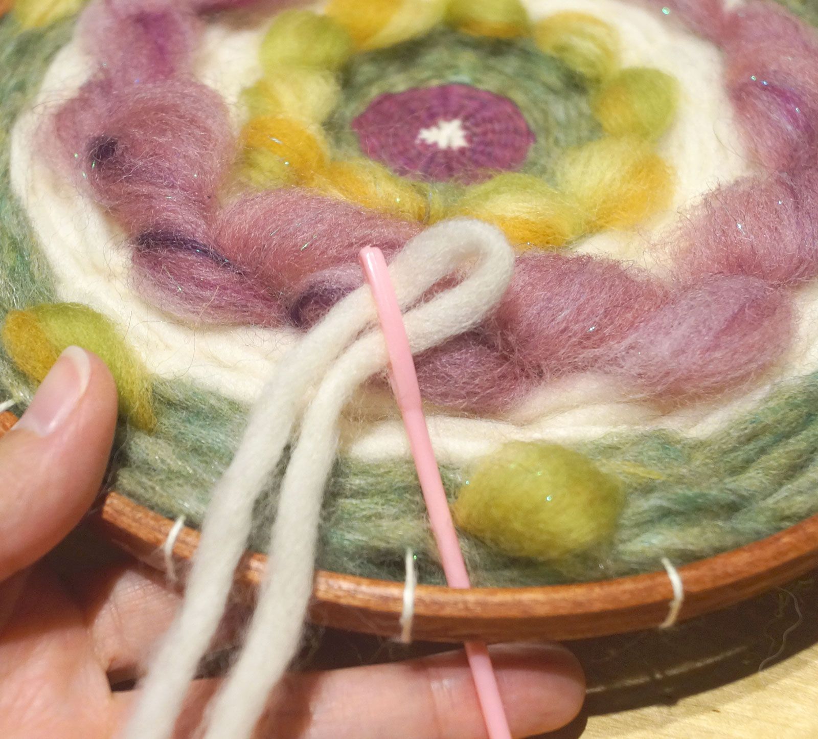 Woven Hoop Art : 9 Steps (with Pictures) - Instructables