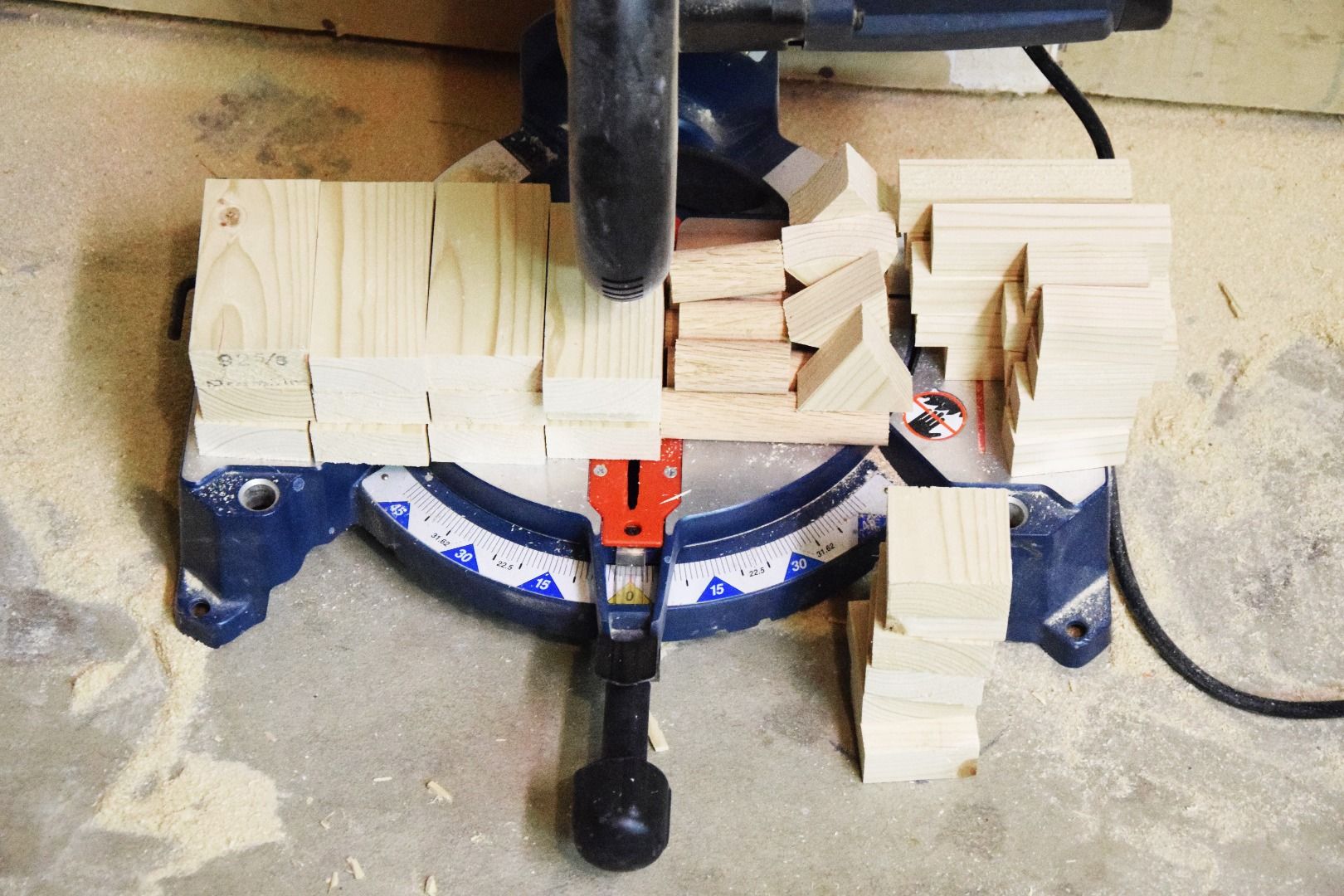 Scrap Wood Projects: 3 Simple Ideas : 21 Steps (with Pictures ...