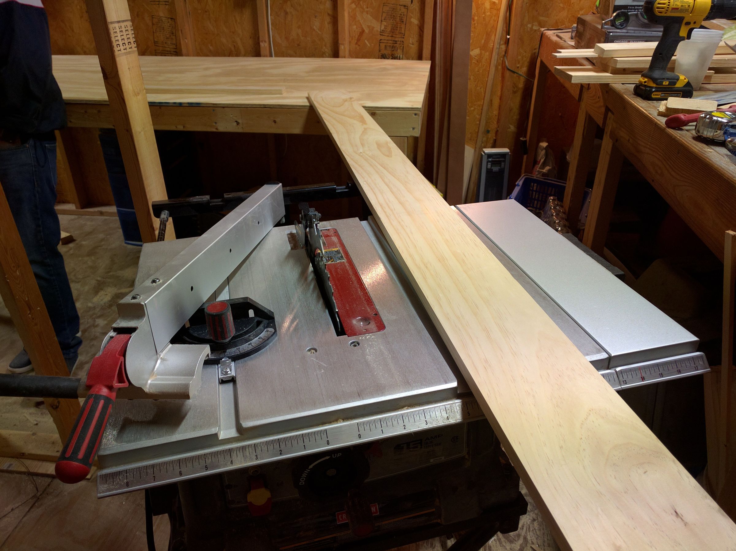 Folding Up Flat Workbench / Shop Table : 7 Steps - Instructables