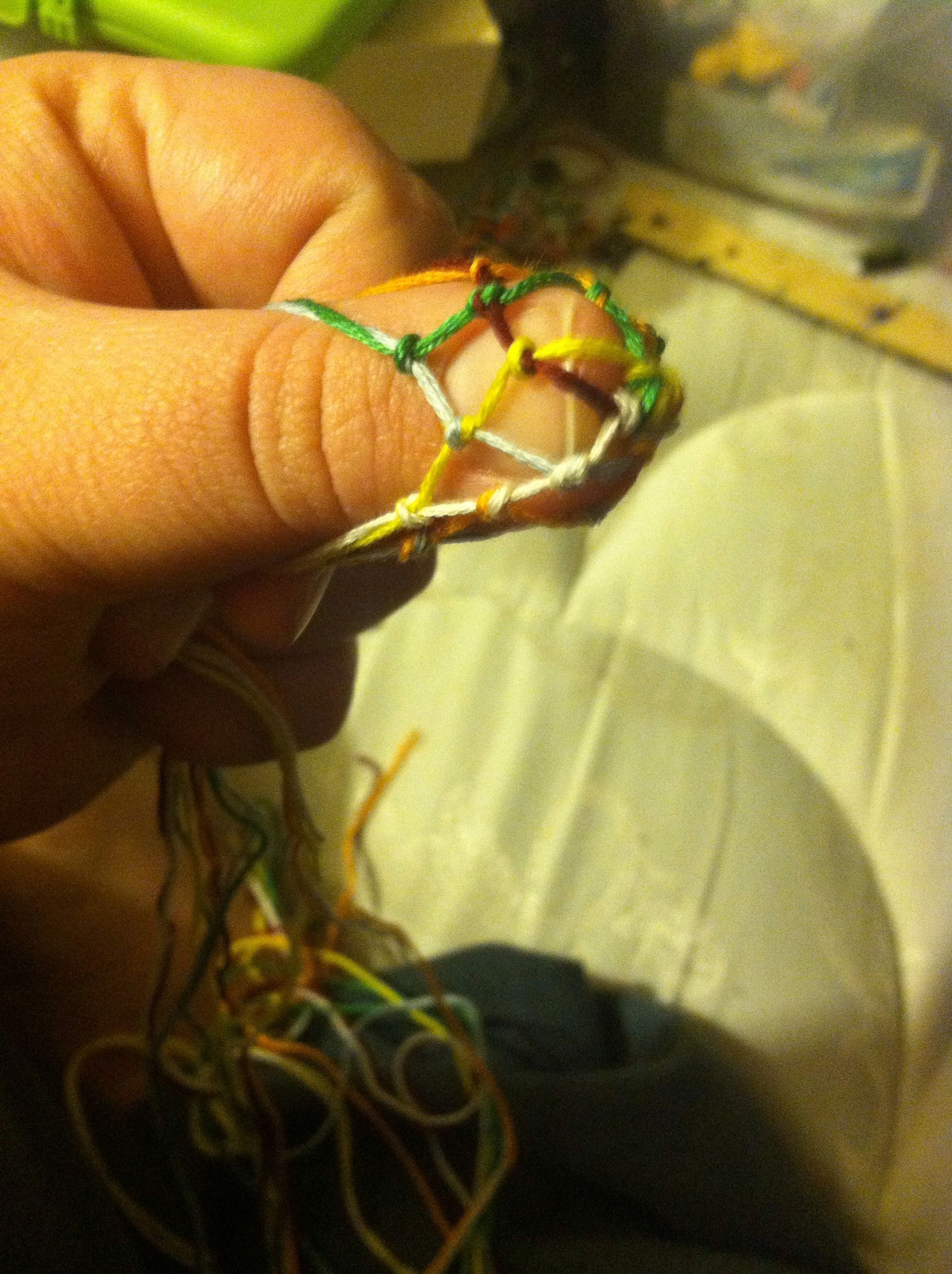 Macrame Interchangeable Stone Necklace : 10 Steps - Instructables