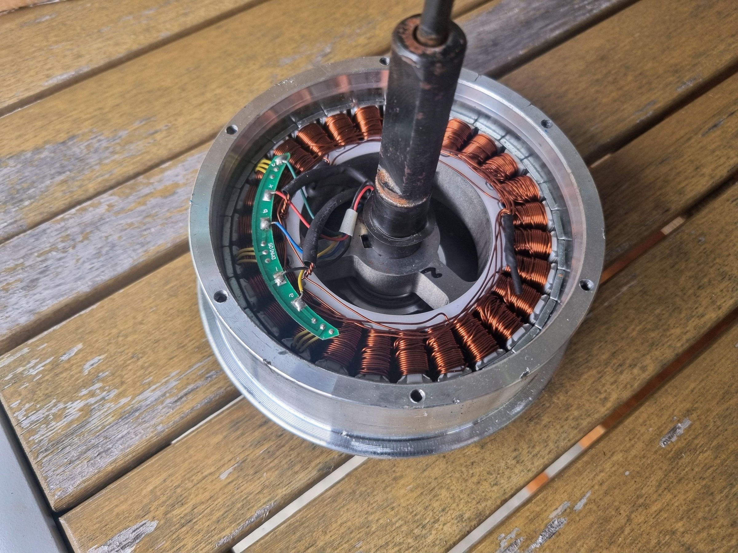 50 Bucks Direct Drive Wheel Base From a Hoverboard : 9 Steps ...
