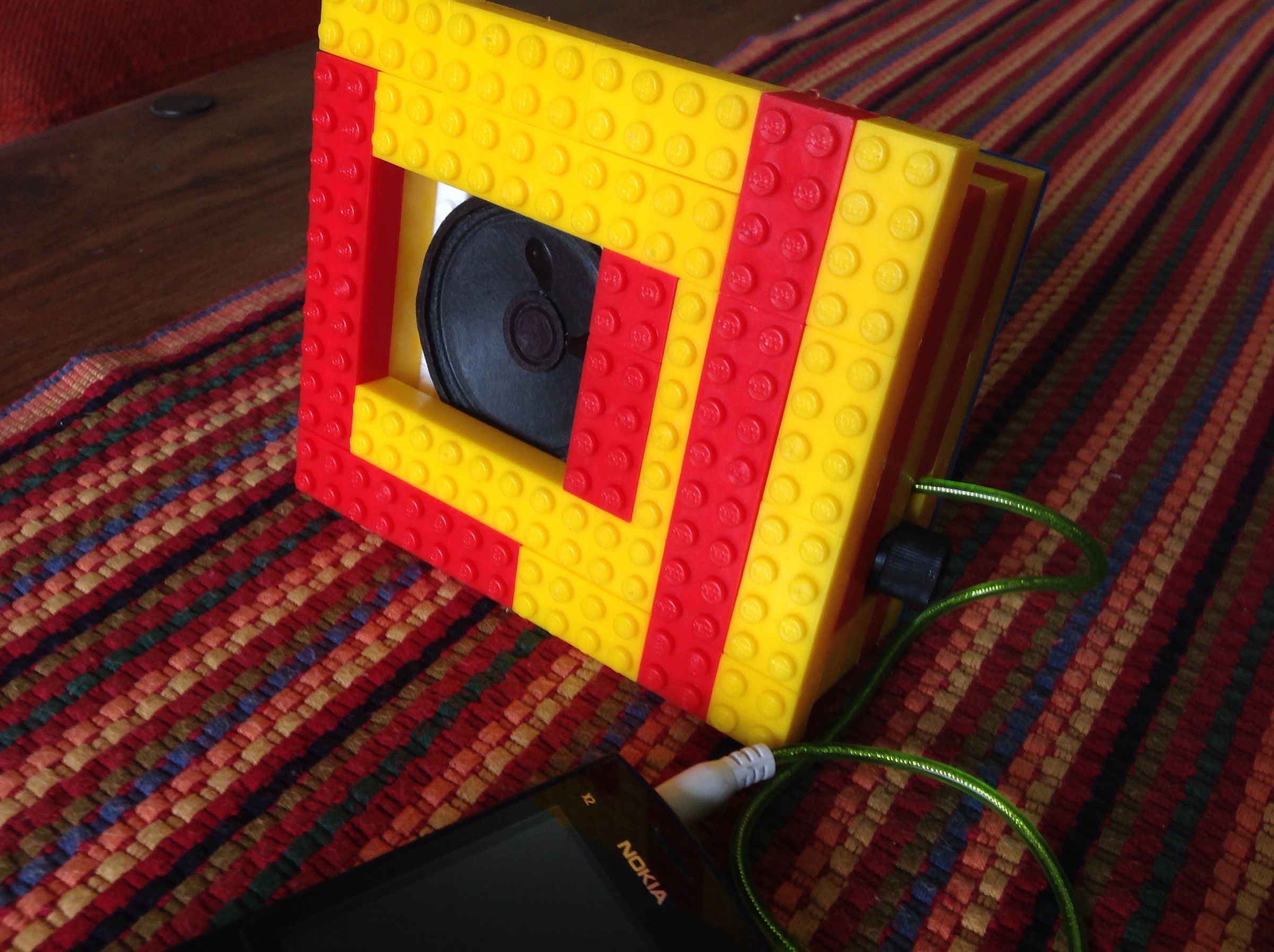 Build a Simple Speaker System With LEGO! : 8 Steps - Instructables