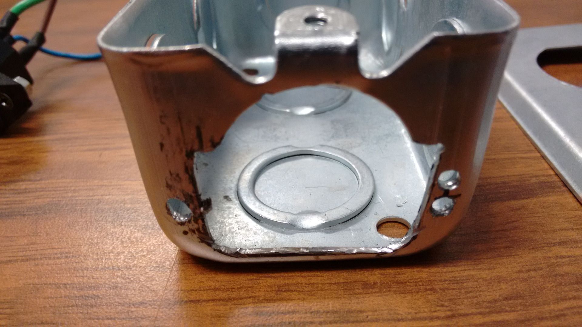 Portable Power Outlet : 5 Steps - Instructables