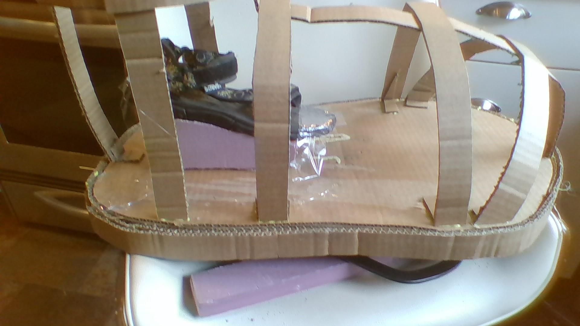 Cardboard Boots(big.) : 9 Steps - Instructables