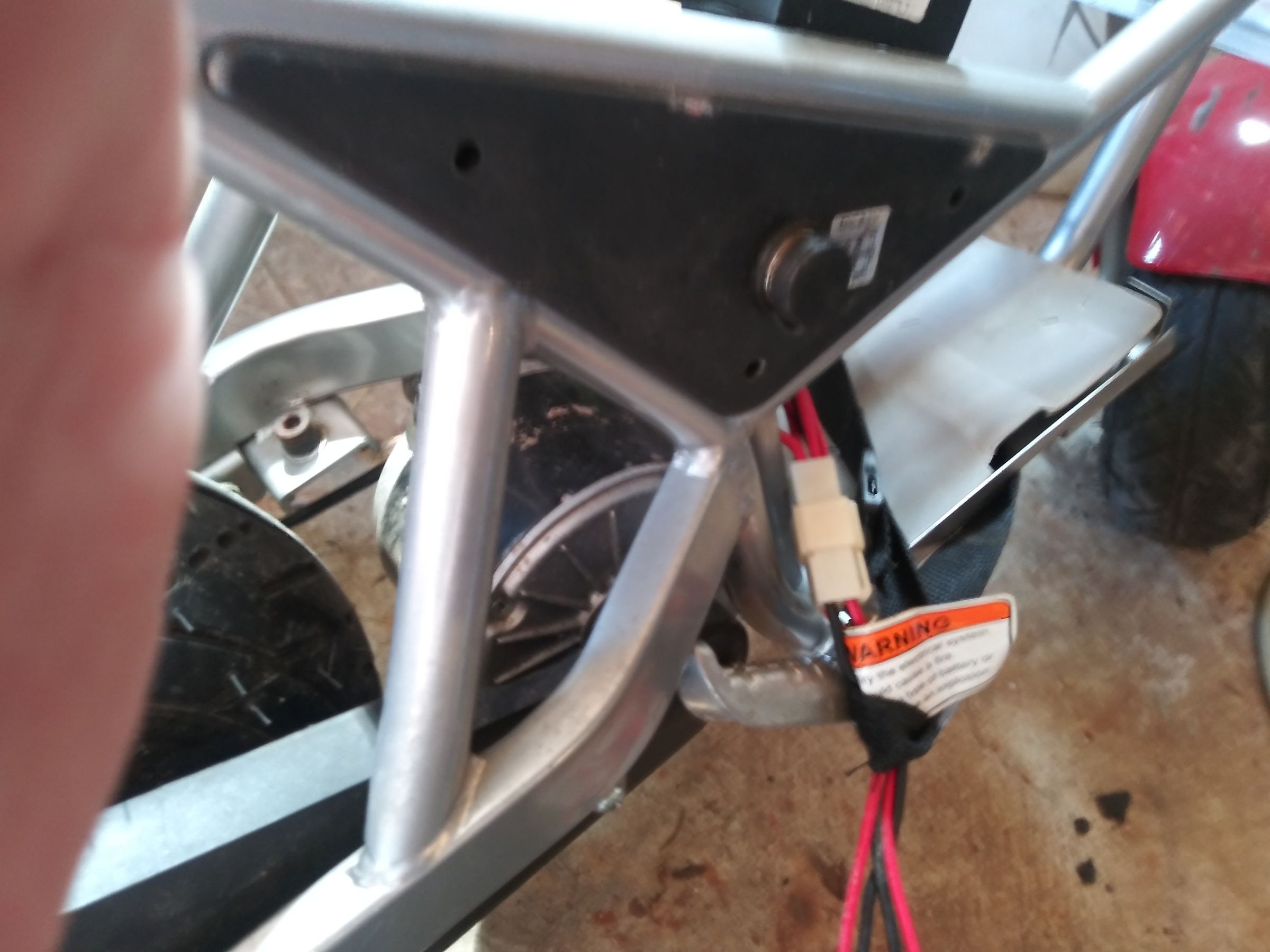 Replacing Razor PR200 Batteries : 8 Steps - Instructables