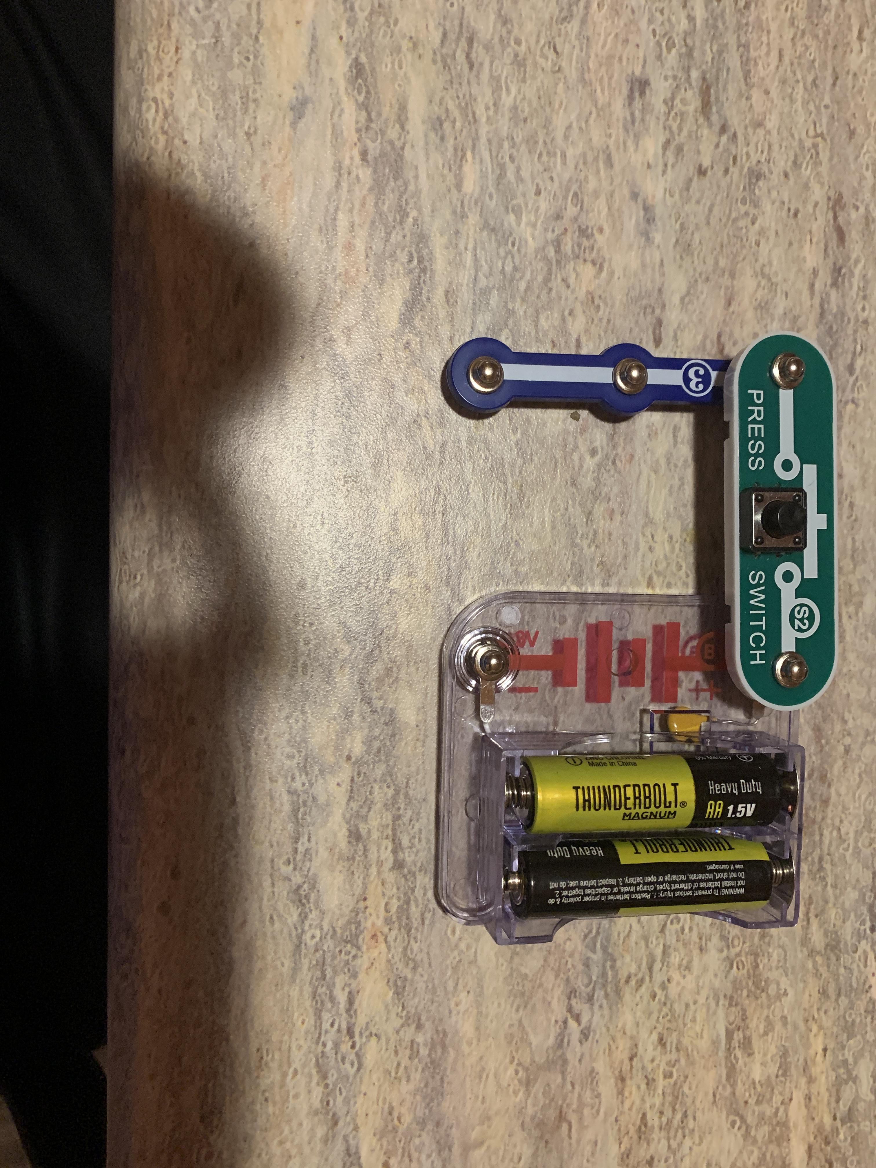 How to Make Pushbutton Light Circuit With Snap Circuits : 5 Steps - Instructables