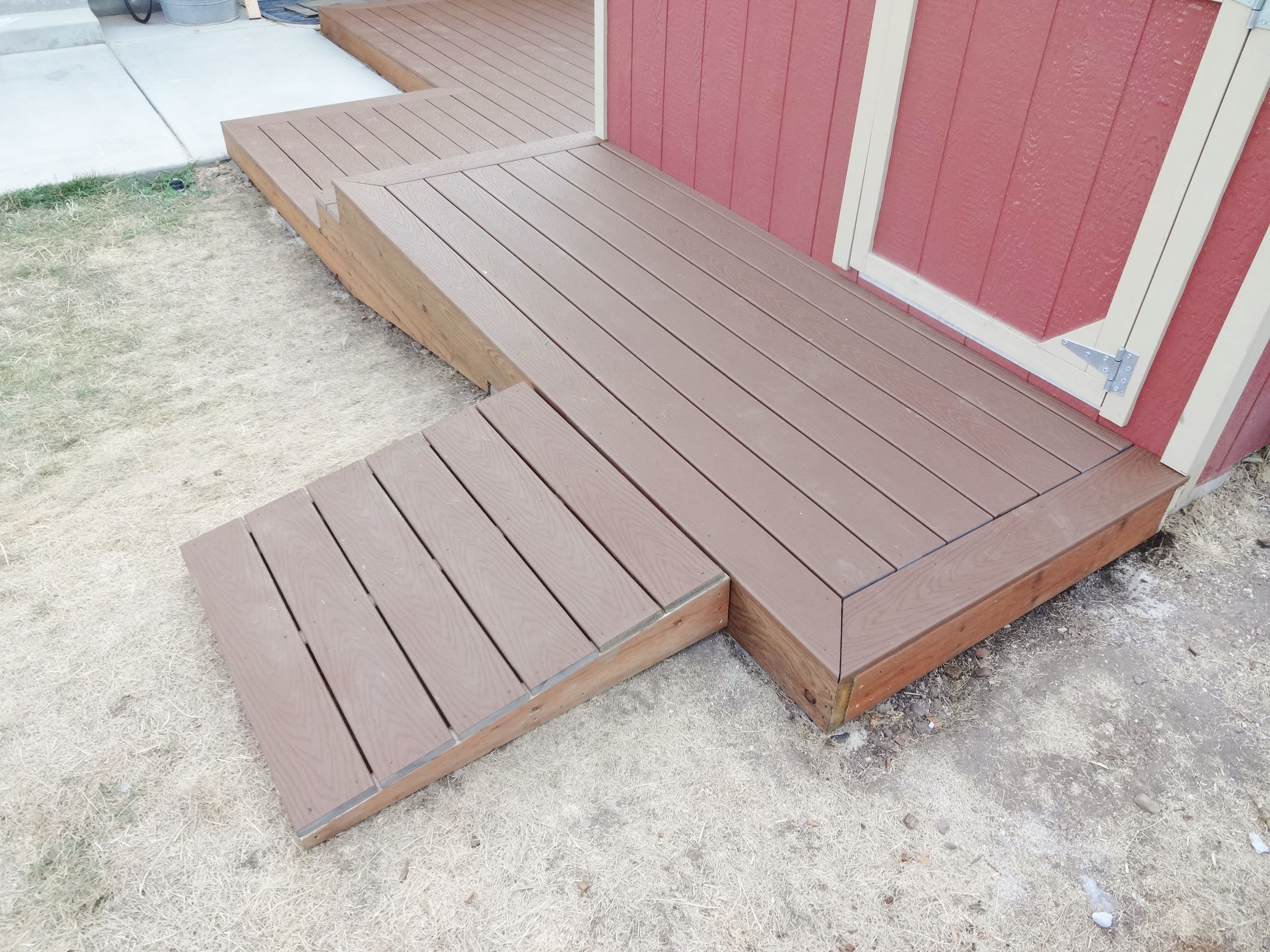 Build a Floating Deck : 13 Steps (with Pictures) - Instructables