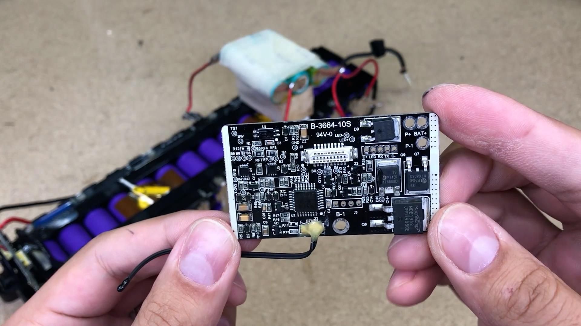 Xiaomi M365 Electric Scooter Battery Repair : 12 Steps - Instructables