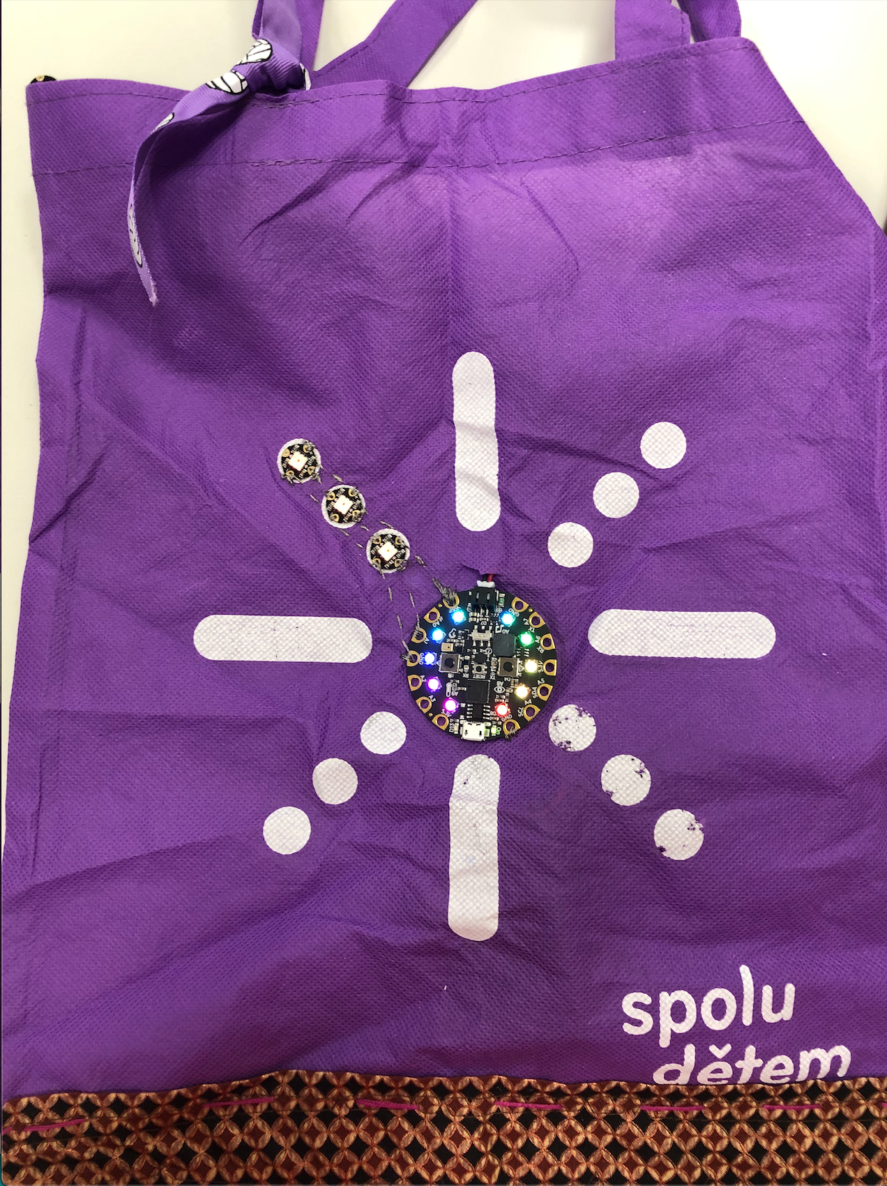 The Light Up Bag With Circuit Playground Express : 5 Steps - Instructables