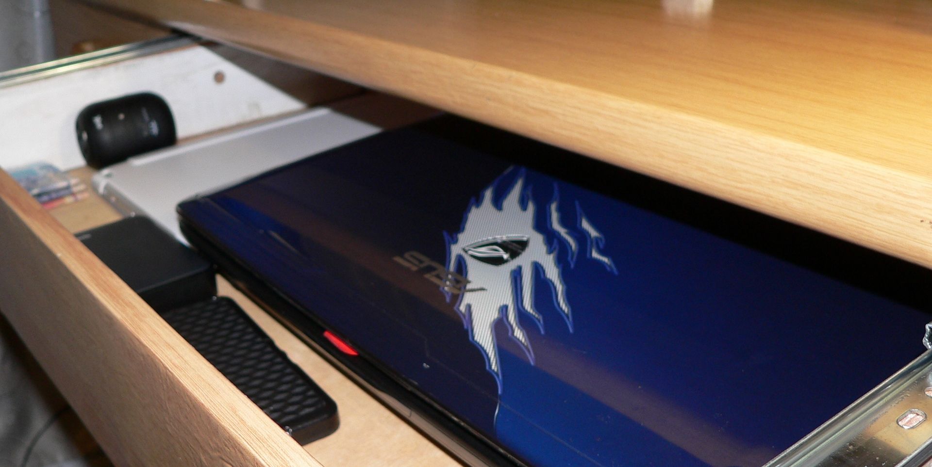 SECRET MAGNETIC LOCK DRAWER : 11 Steps (with Pictures) - Instructables