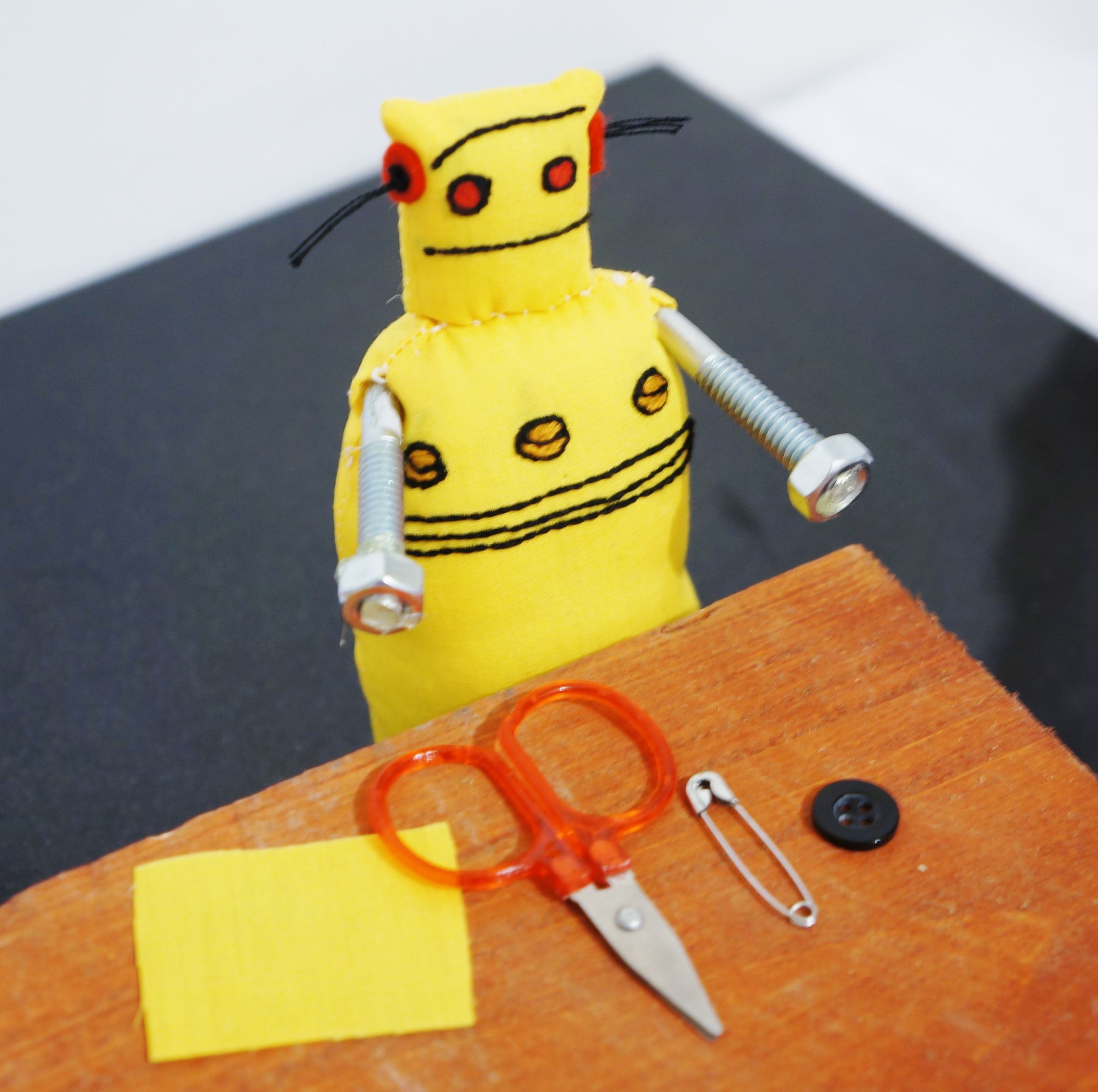 Instructables Site Robot : 8 Steps (with Pictures) - Instructables