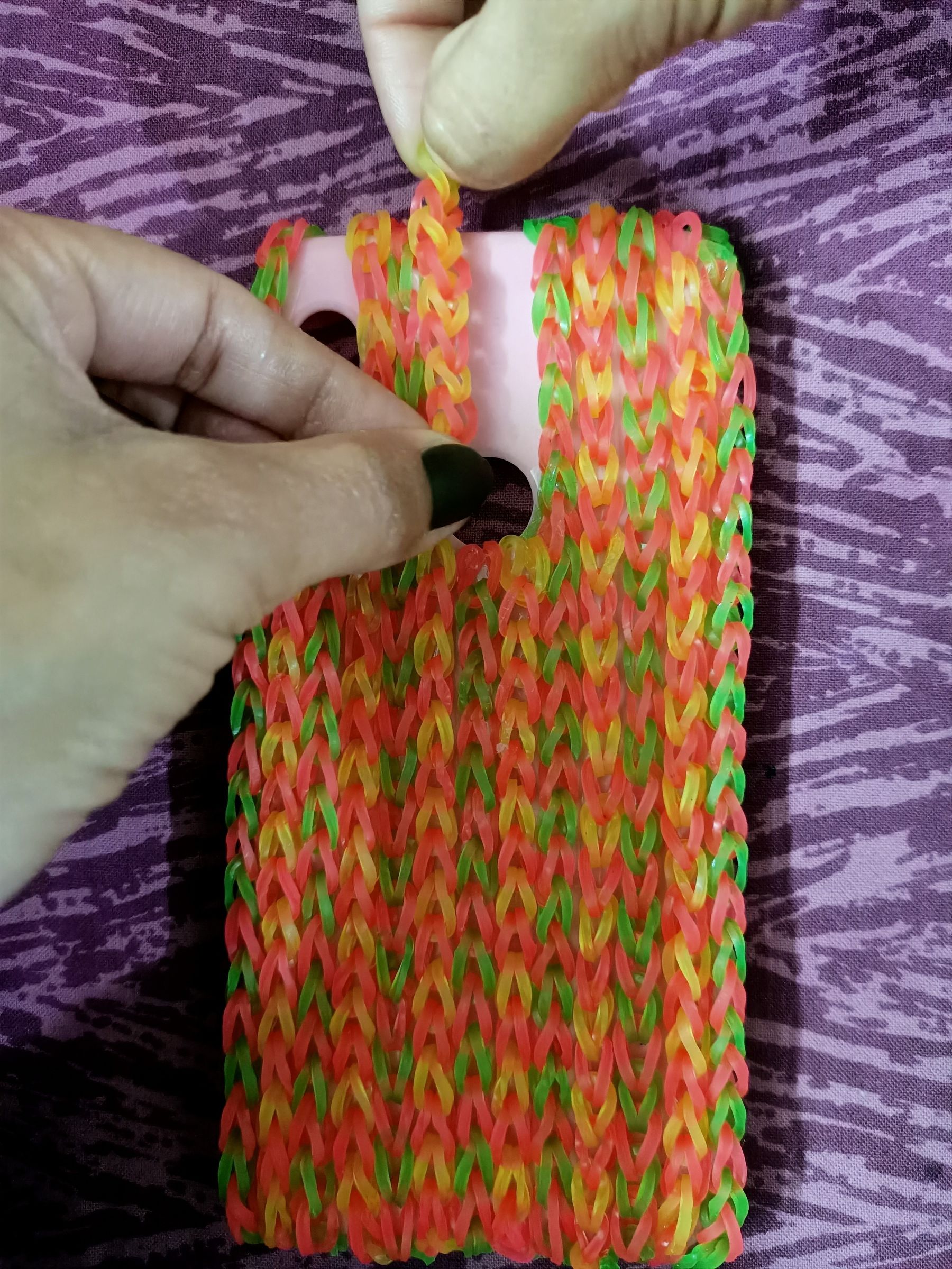 Rainbow Loom Phone Sleeve