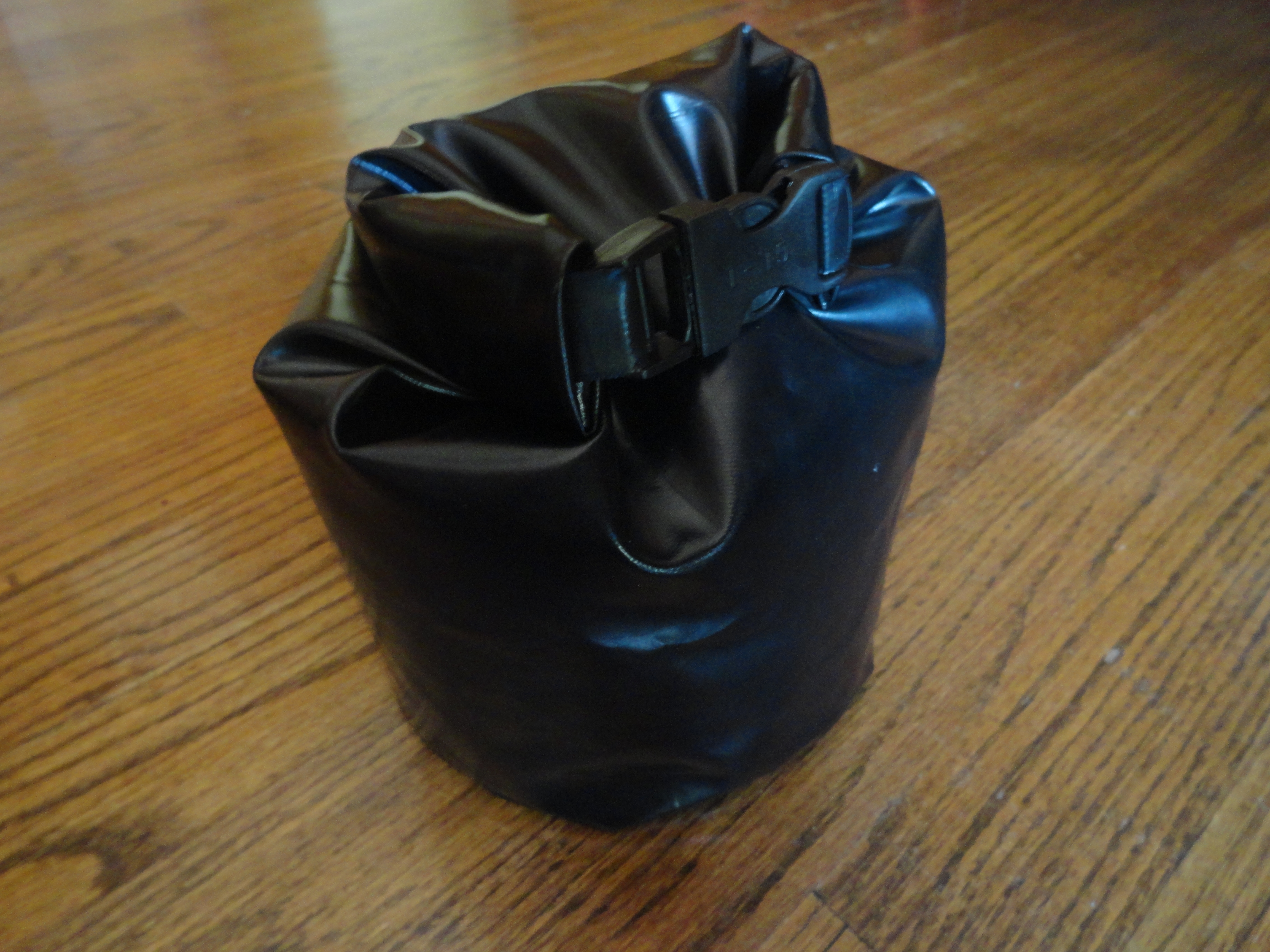 Dry Bag : 7 Steps (with Pictures) - Instructables