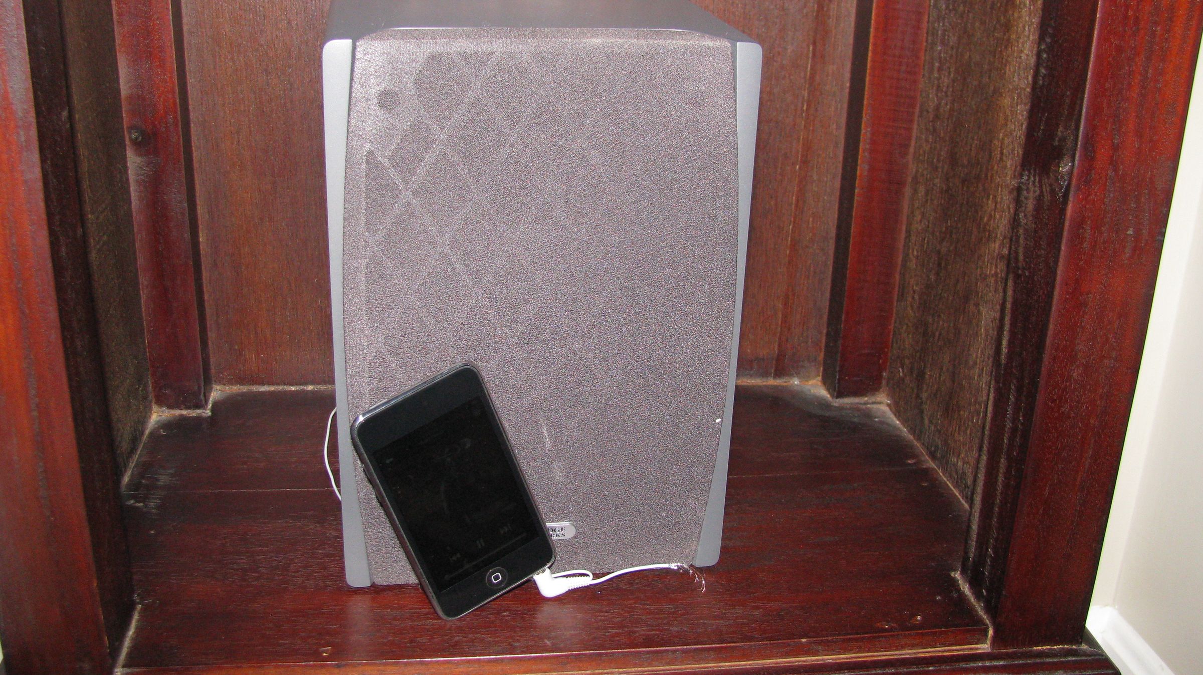Simple Ipod Speakers : 3 Steps - Instructables