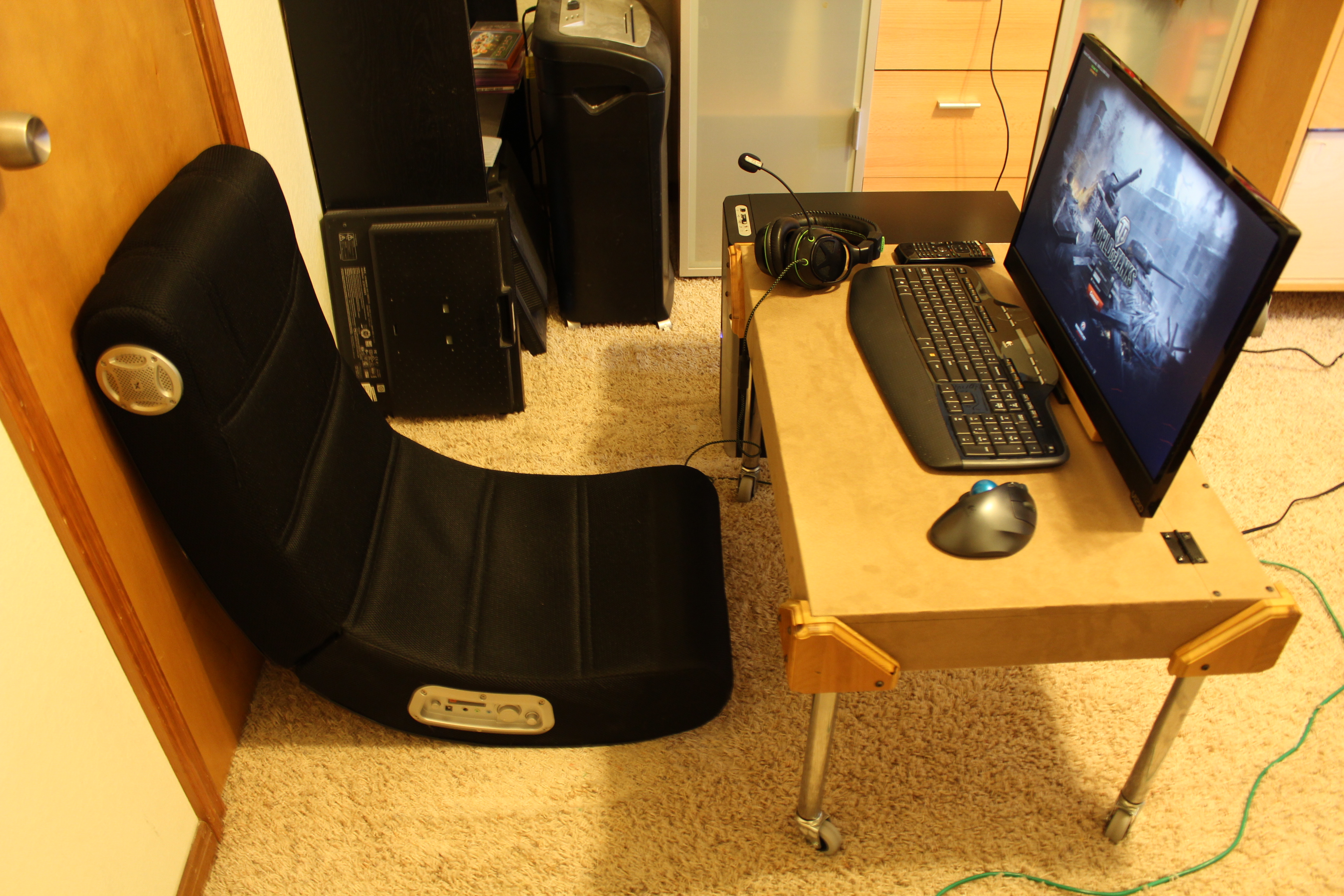 Compact gaming pc desk store