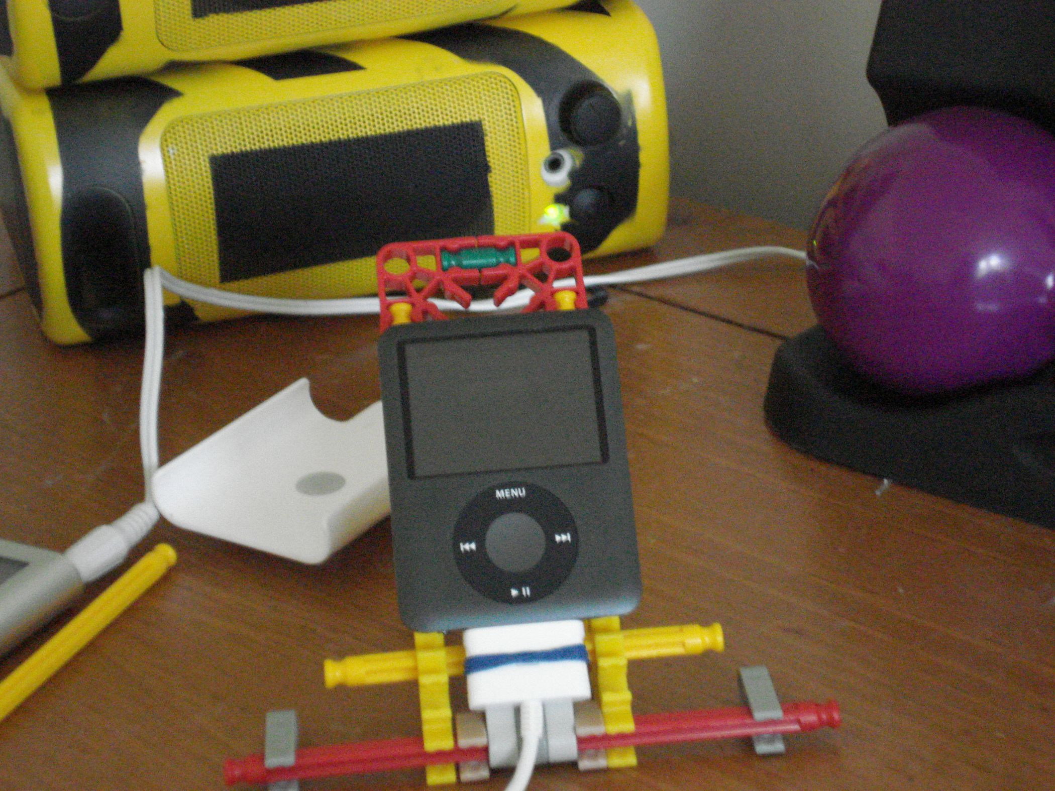 A K'nex IPod Dock for All Ages! : 3 Steps - Instructables