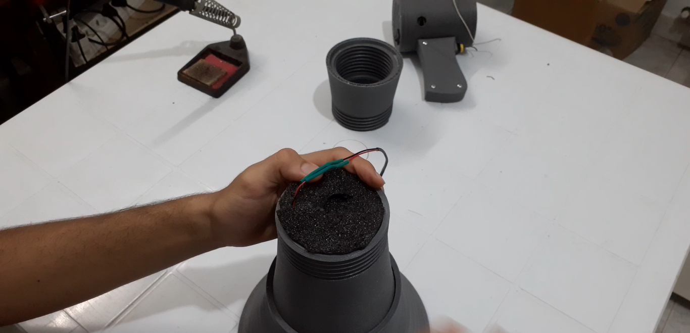 Make a Megaphone : 9 Steps (with Pictures) - Instructables