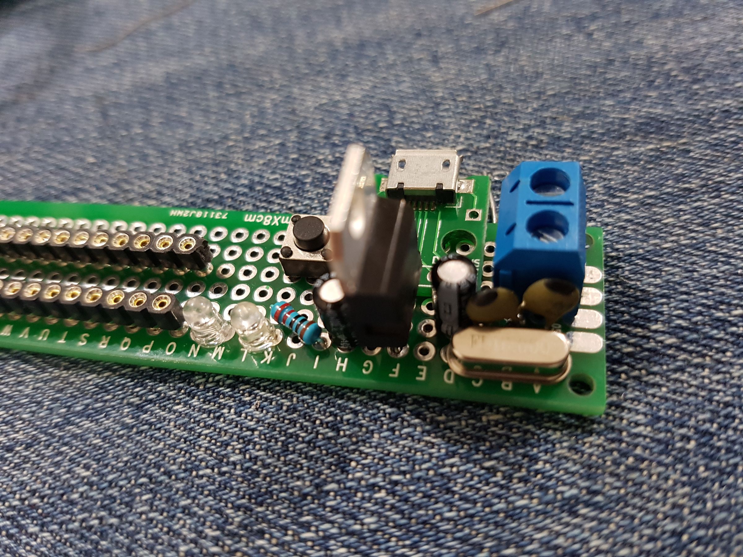 One More Small Footprint Barebone Arduino : 4 Steps (with Pictures ...