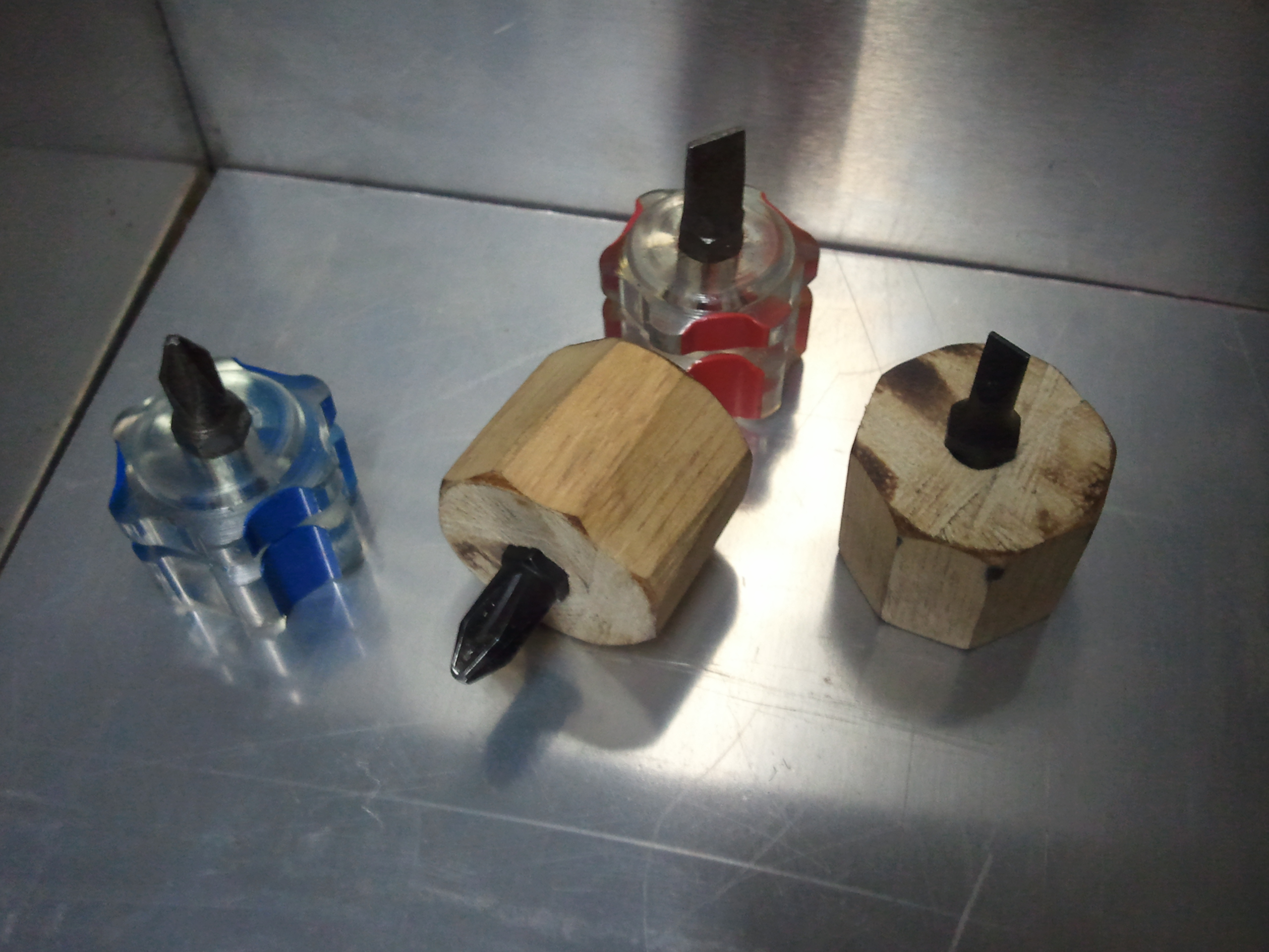 DIY Stubby Screwdrivers : 6 Steps (with Pictures) - Instructables