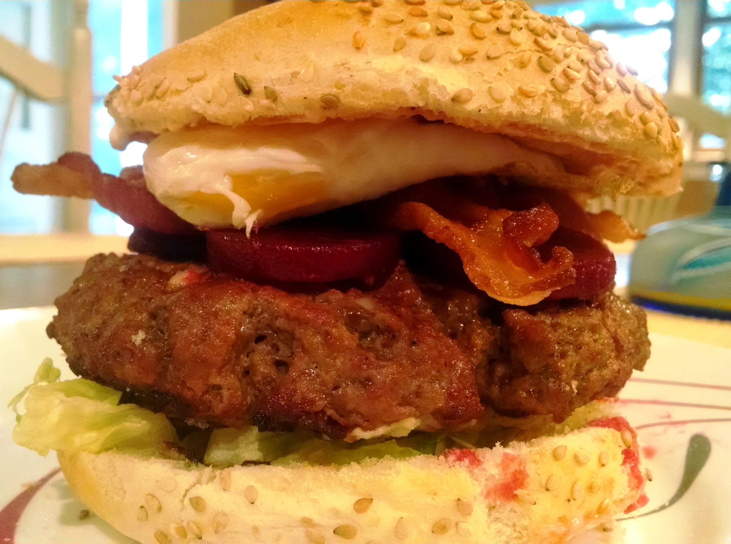 Aussie American Fusion Burger : 4 Steps - Instructables