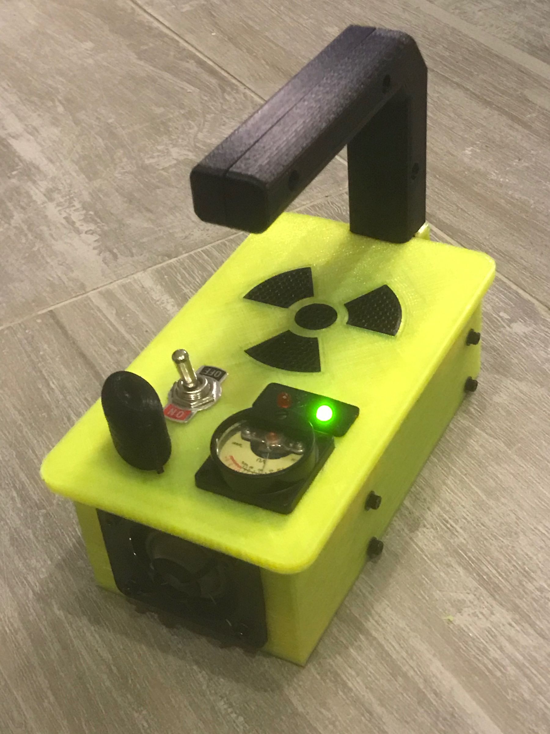 How to Make a Fake Geiger Counter : 5 Steps - Instructables