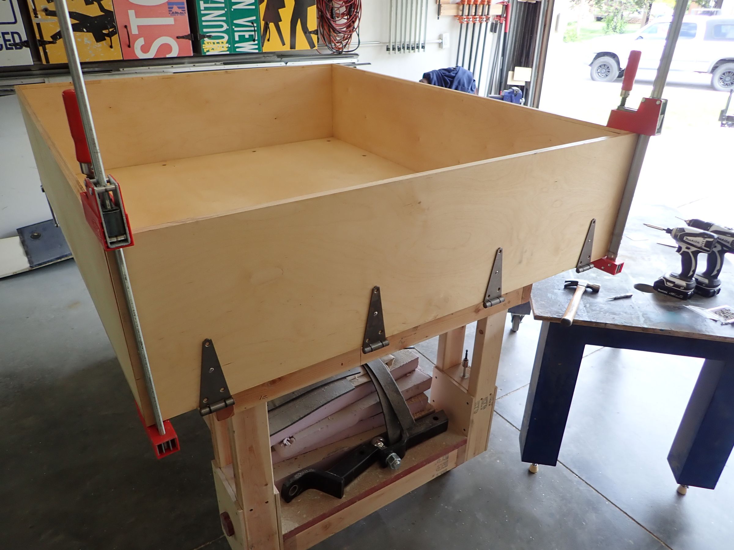 Retro-Style Camping Gear Trailer : 8 Steps (with Pictures) - Instructables