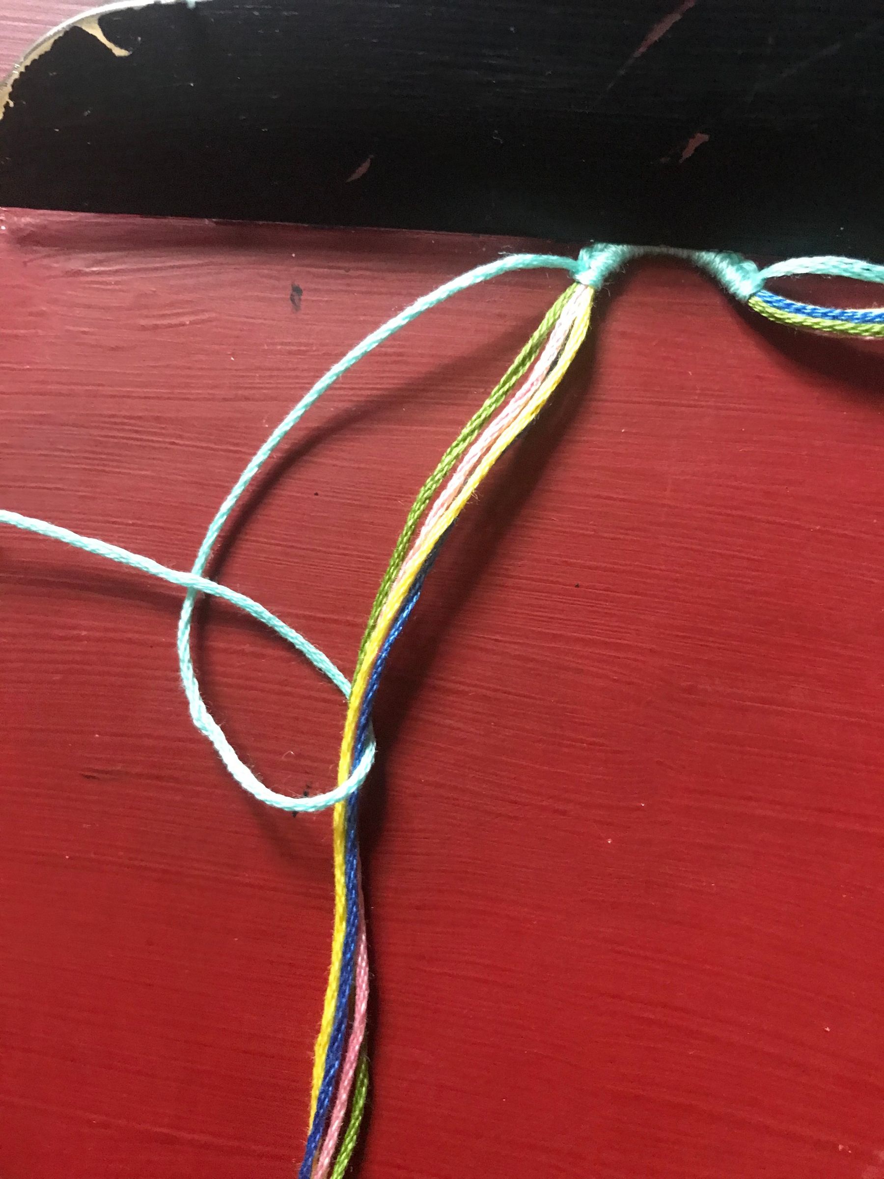 Friendship Bracelet With Teardrop Loop and Triangle Ending : 7 Steps ...