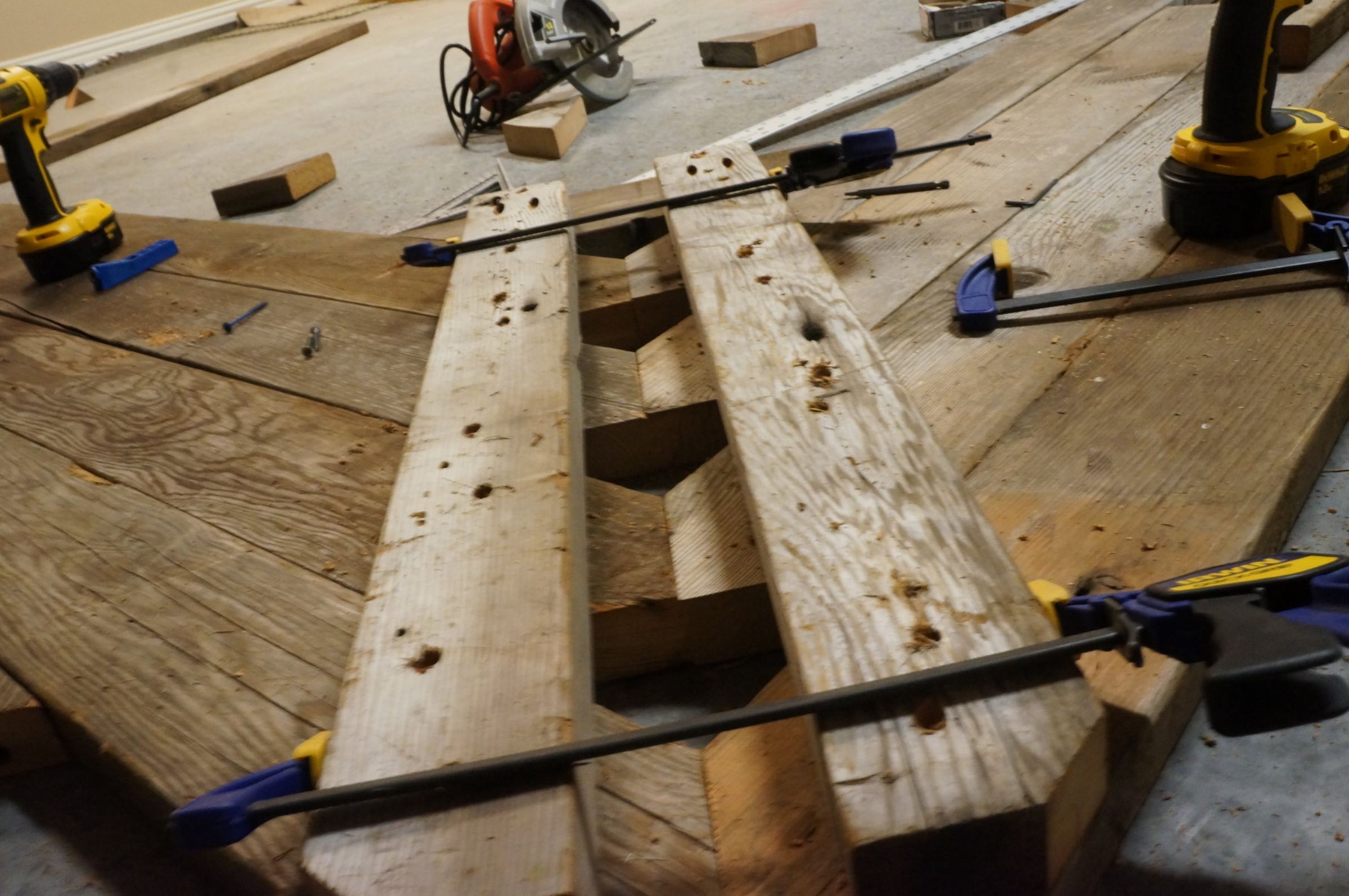 Reclaimed Corner Desk : 23 Steps (with Pictures) - Instructables