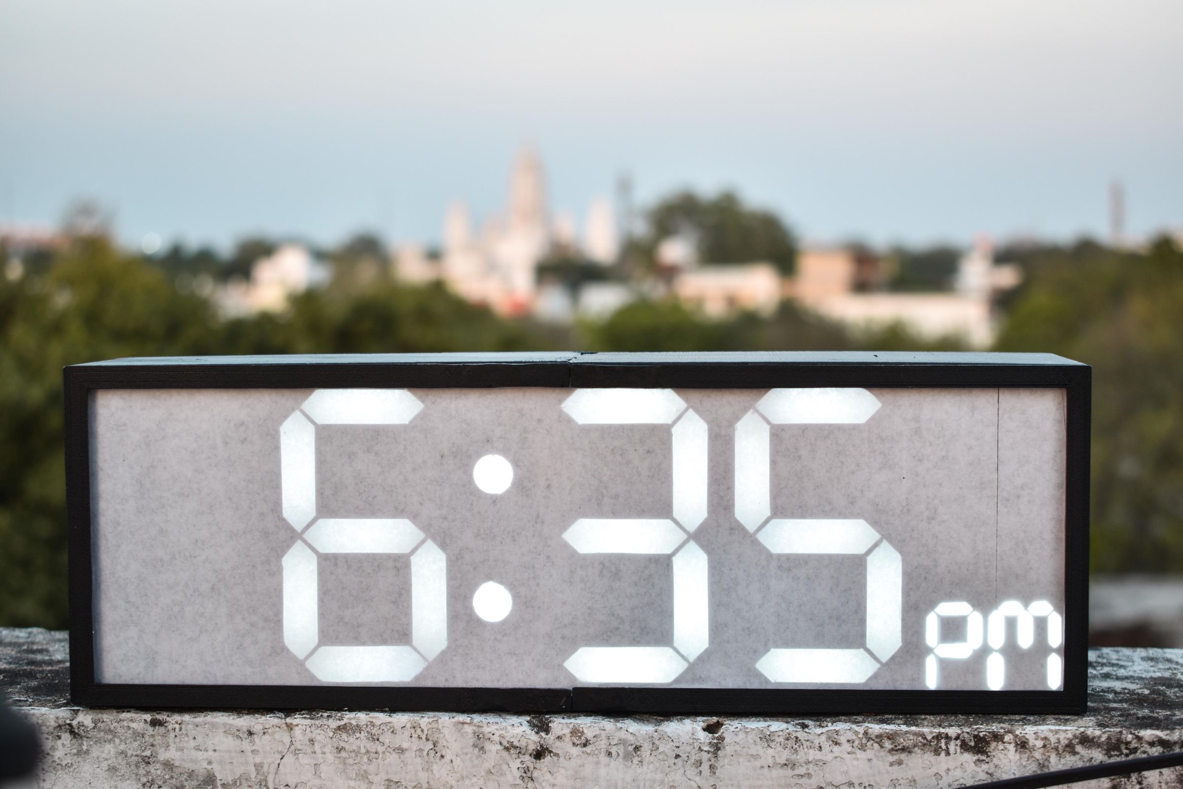 A Simple Clock : 11 Steps (with Pictures) - Instructables