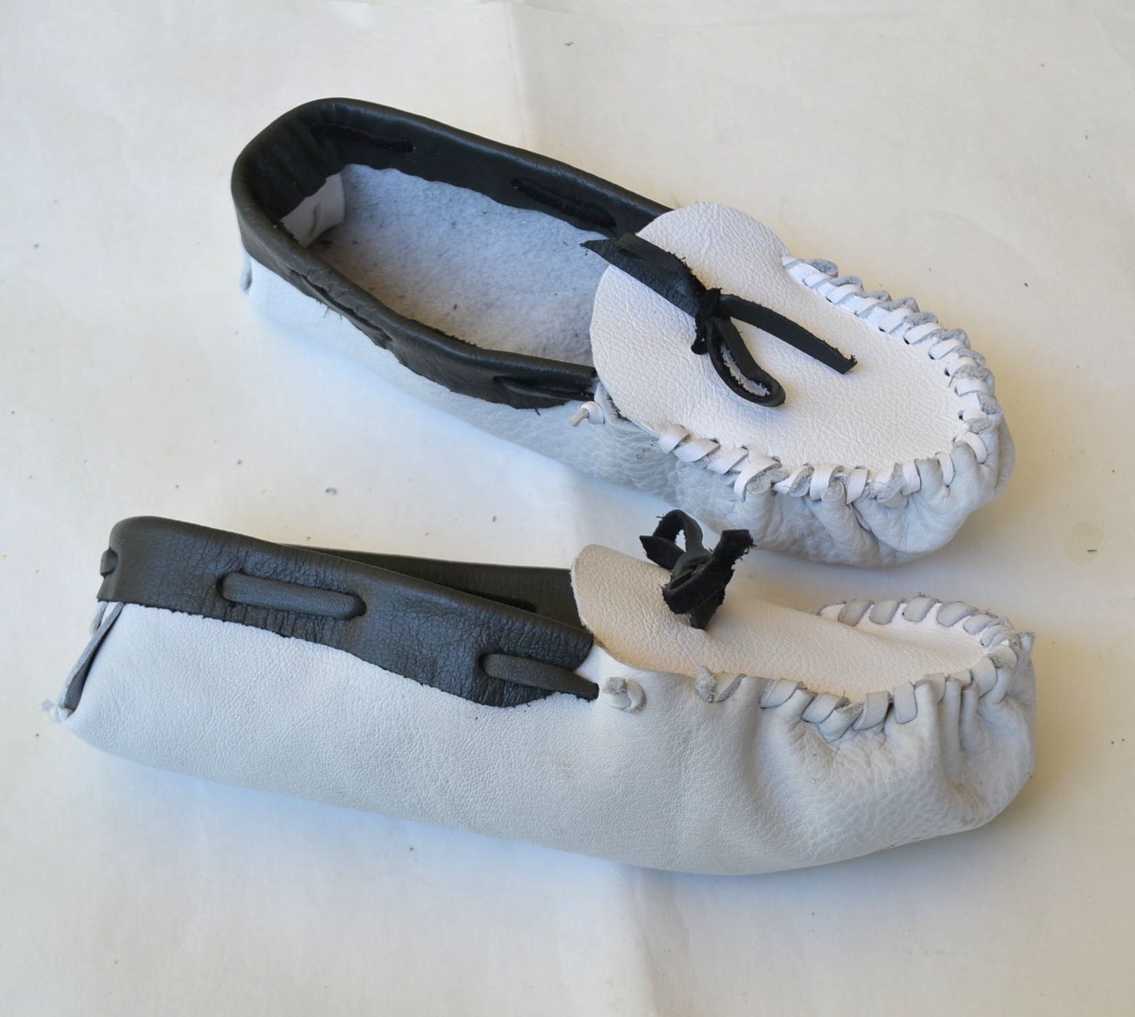 DIY MOCCASIN : 10 Steps (with Pictures) - Instructables