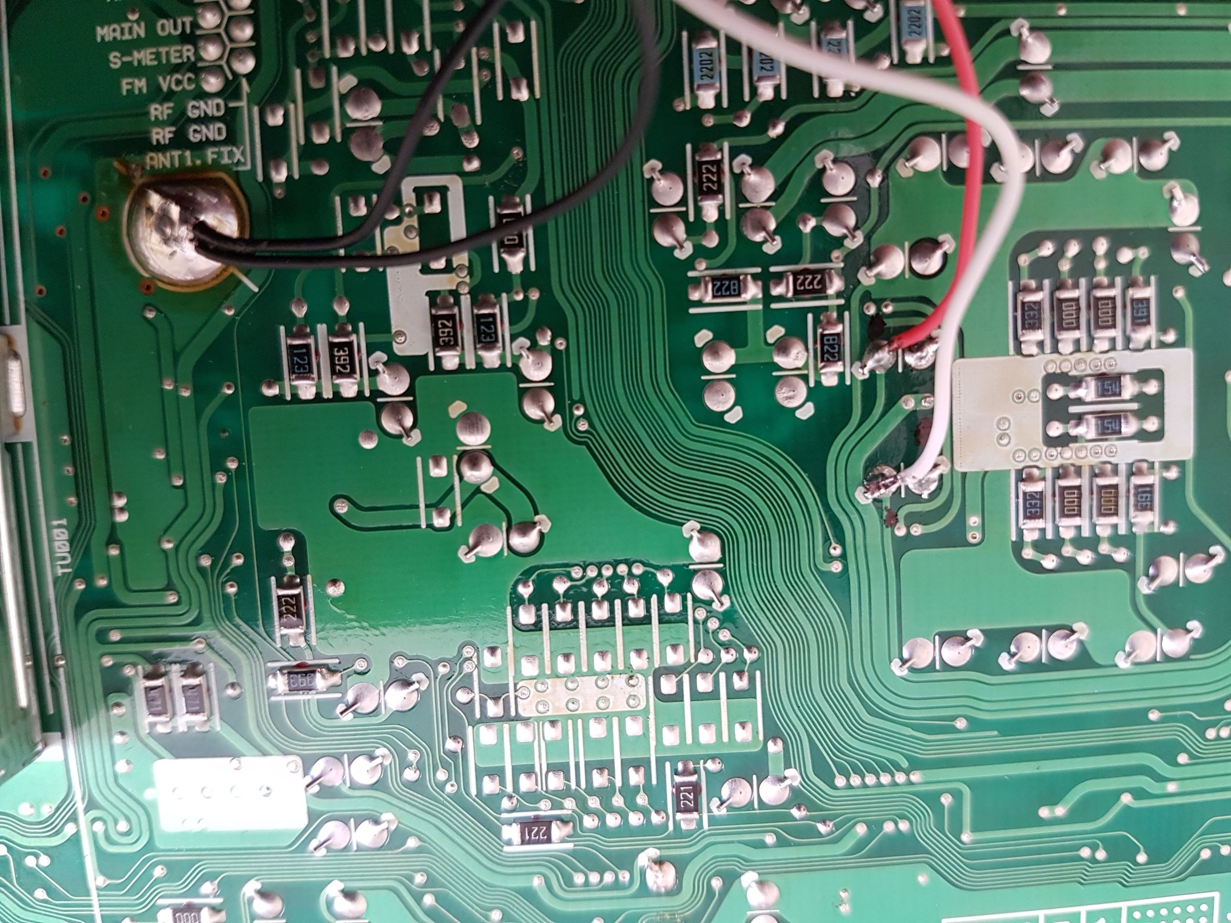 $1 AUX Stereo Input Hack : 9 Steps (with Pictures) - Instructables